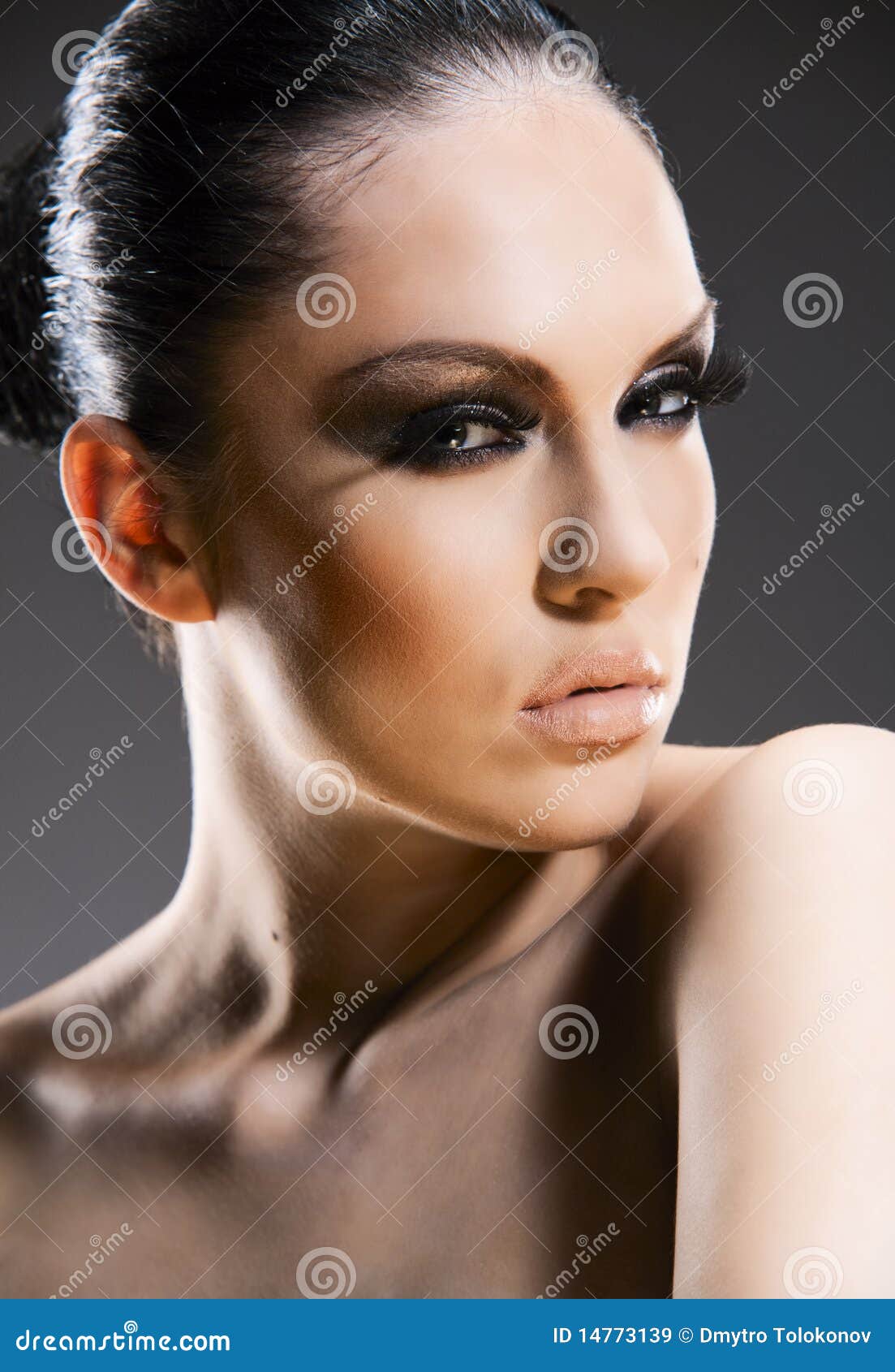 Woman Studio Stylish Portrait Stock Image - Image of portrait, cosmetic ...
