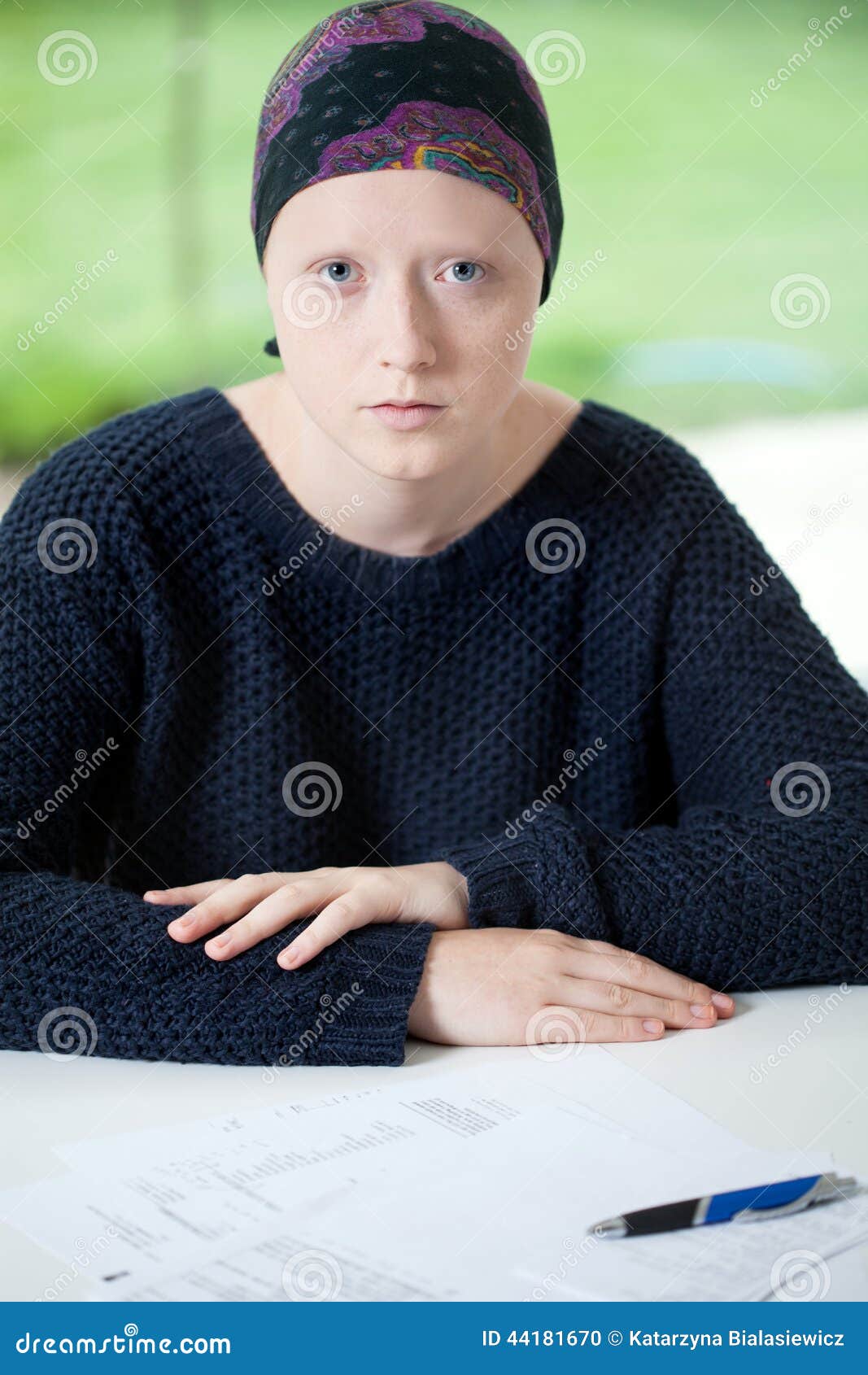 Woman Suffering from Cancer Stock Photo - Image of loneliness ...