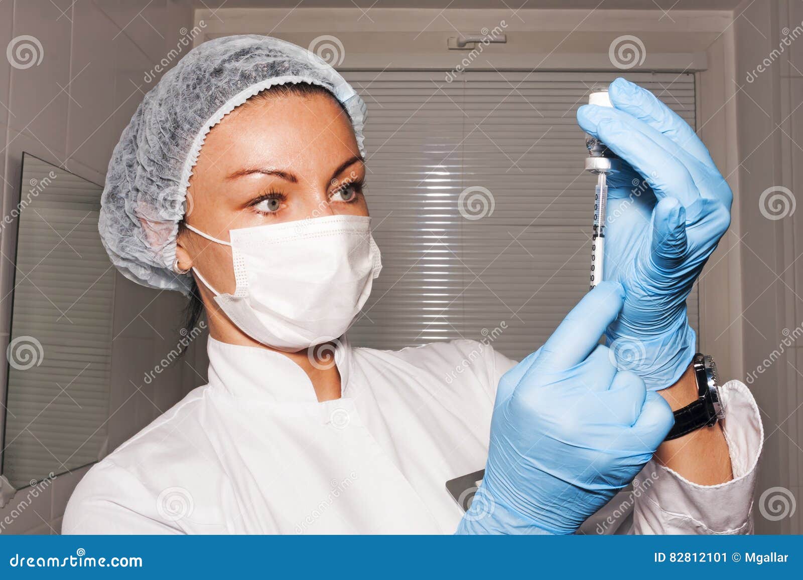 Woman Surgeon Preparing Her Injection Stock Image - Image of aesthetics ...
