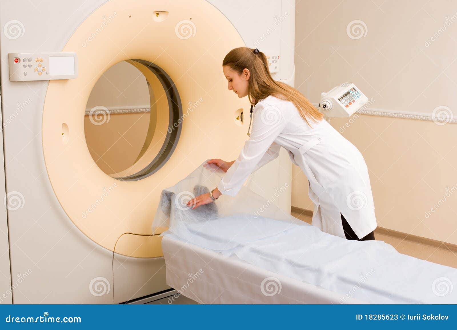 Woman Technologist Testing Patient Stock Image - Image of prepair ...