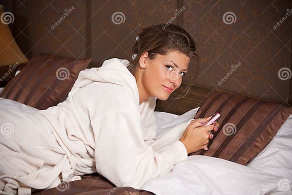 Woman texting stock image. Image of people, girl, elegant - 21507739