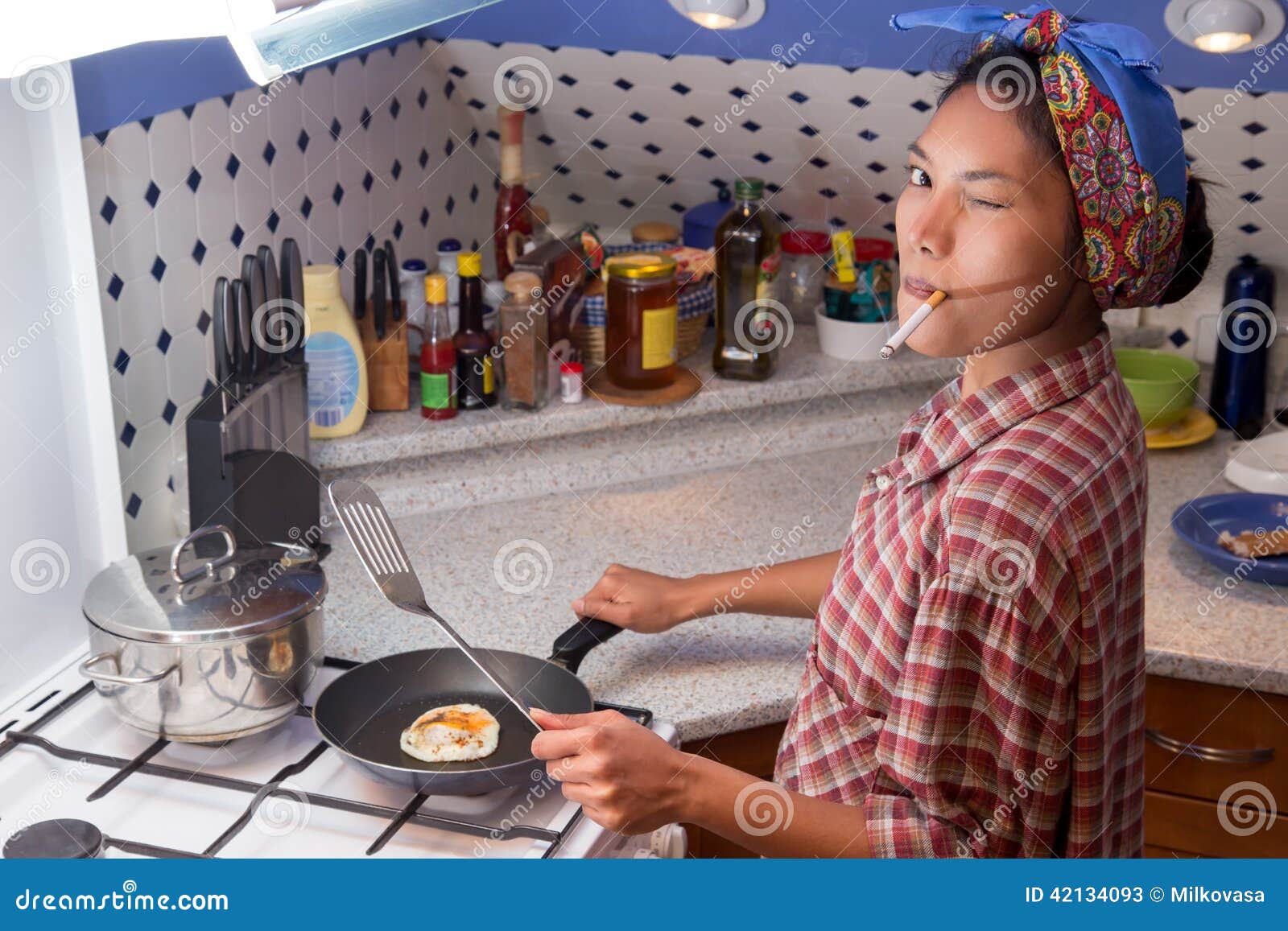 Woman To Cook in the Kitchen Stock Image - Image of headscarf, gourmet ...