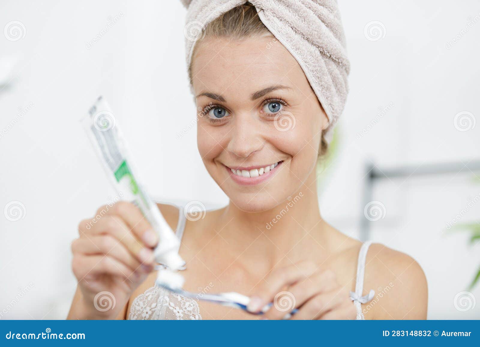 Woman in Towel Brushing Teeth Stock Photo - Image of healthylifestyle ...