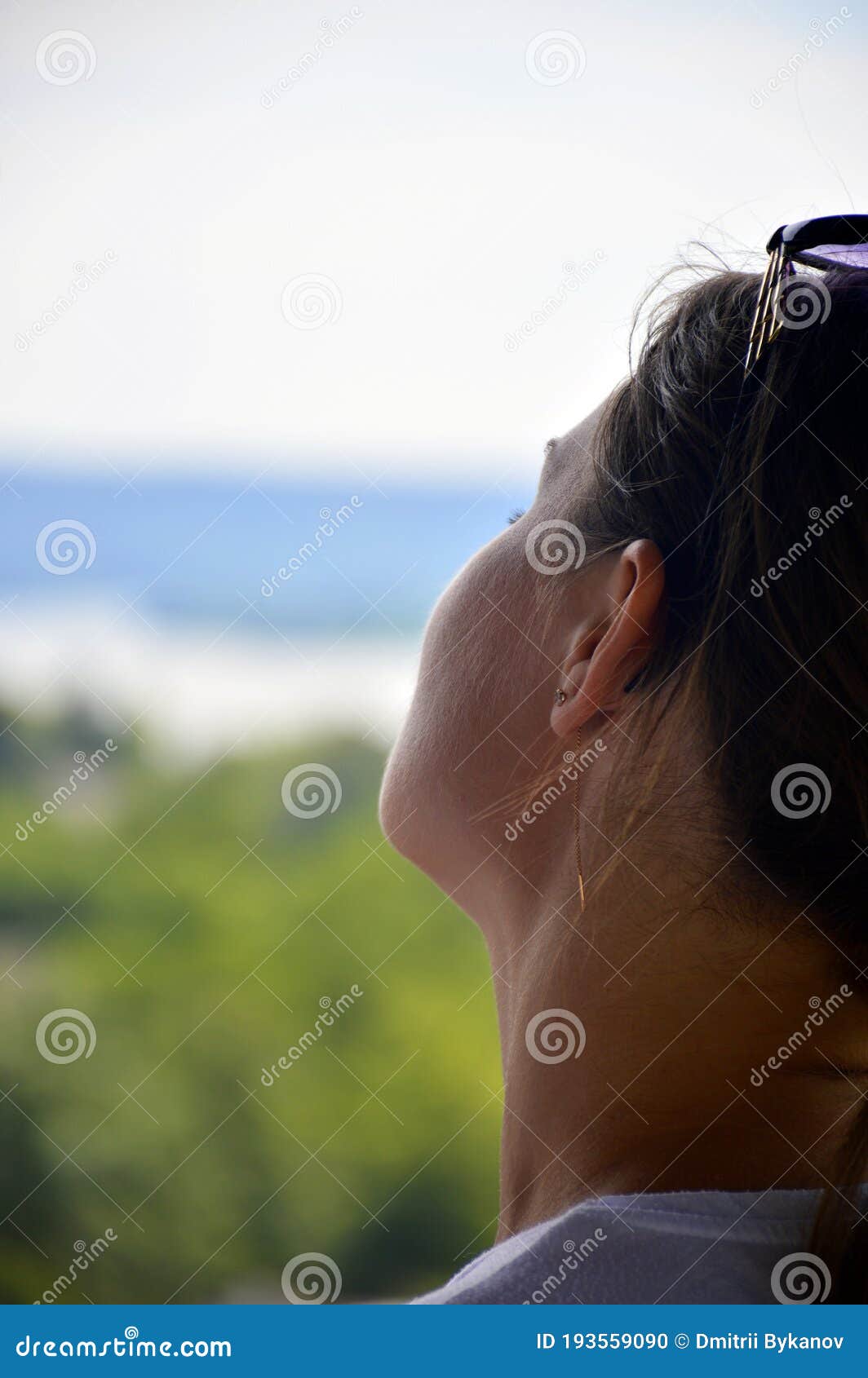 The Woman Turned Her Head To the Side Stock Photo - Image of portrait ...