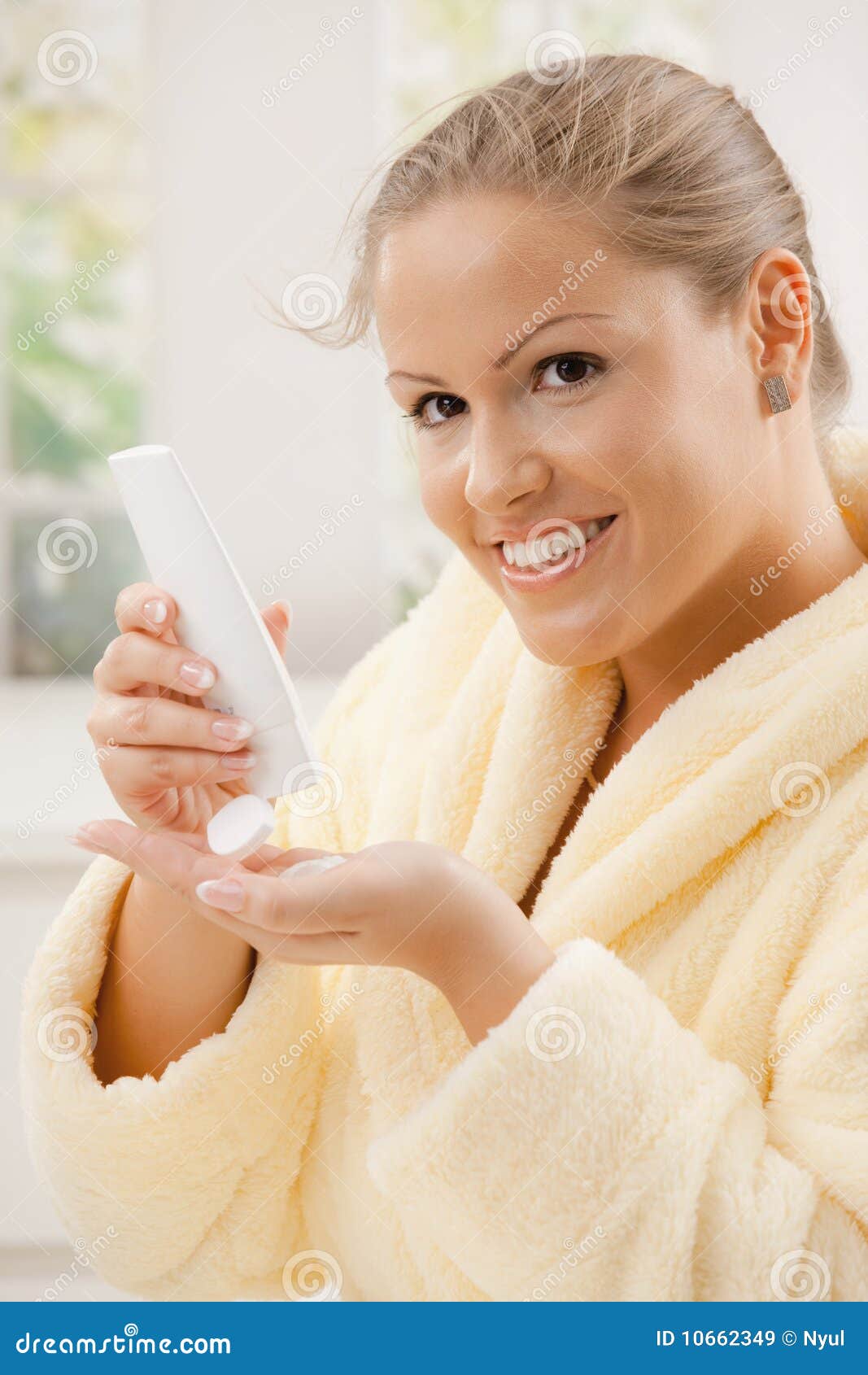 Woman using body lotion stock image. Image of alone, female - 10662349