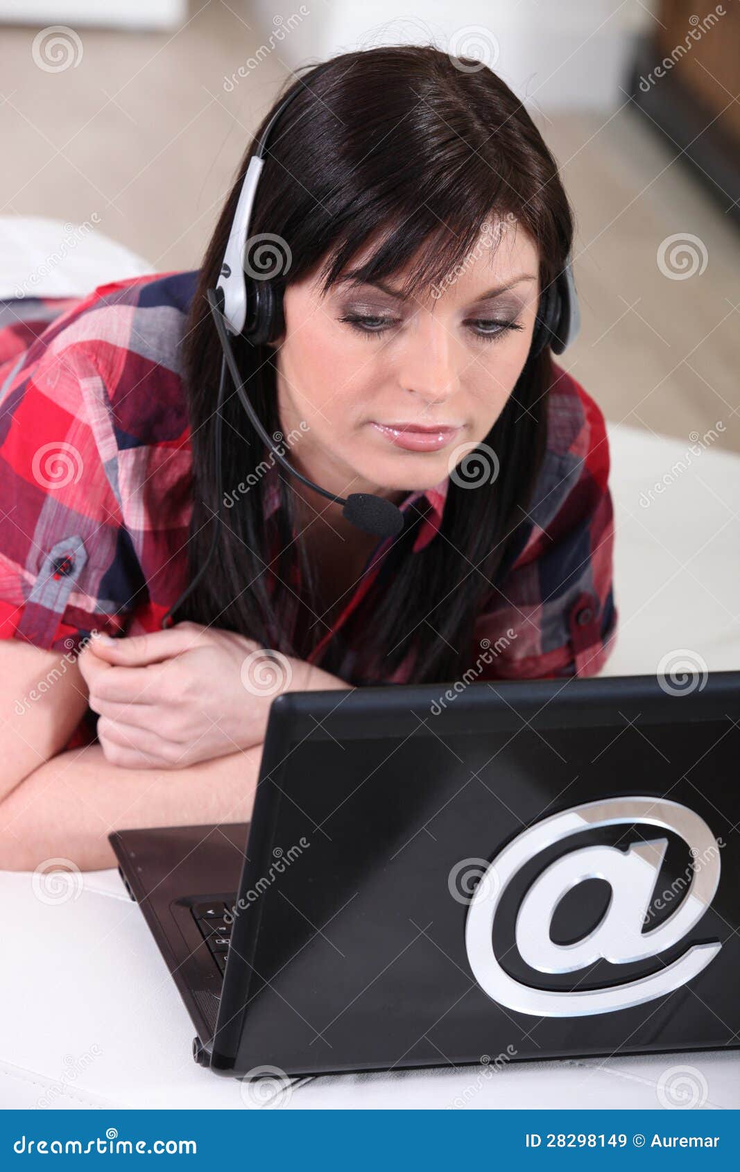 Woman using a headset stock image. Image of lounge, phone - 28298149