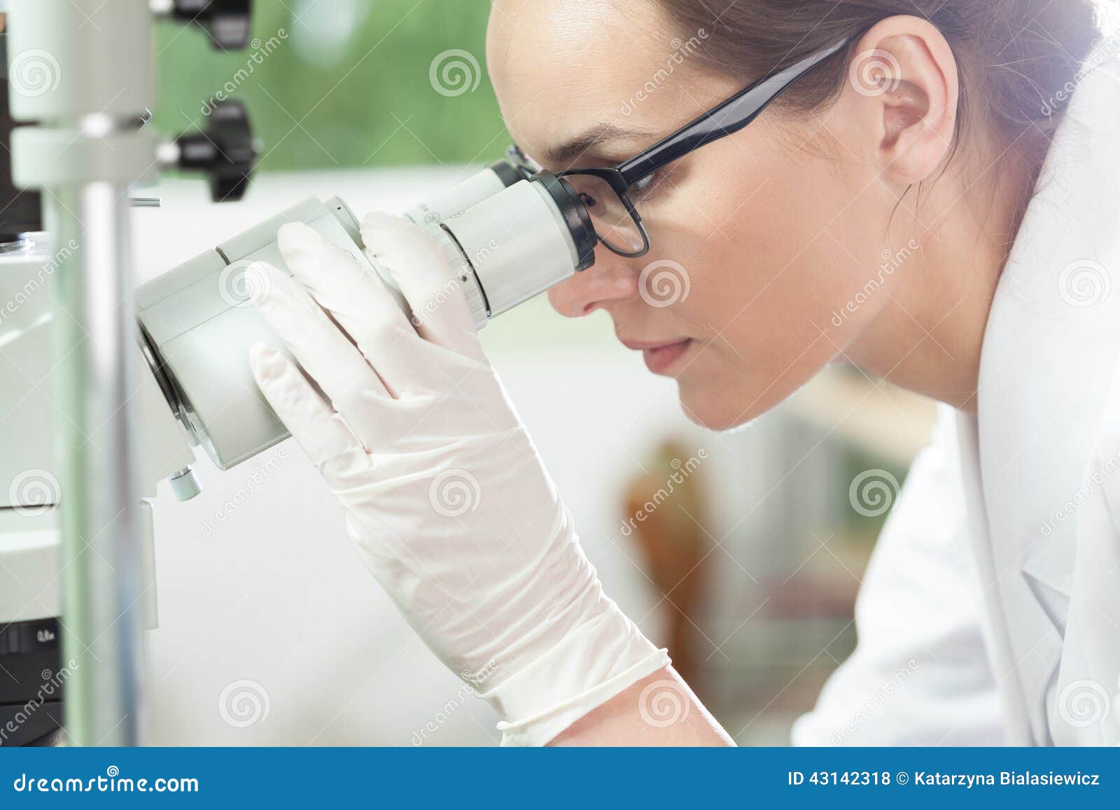 Woman Using Microscope in Laboratory Stock Photo - Image of laboratory ...