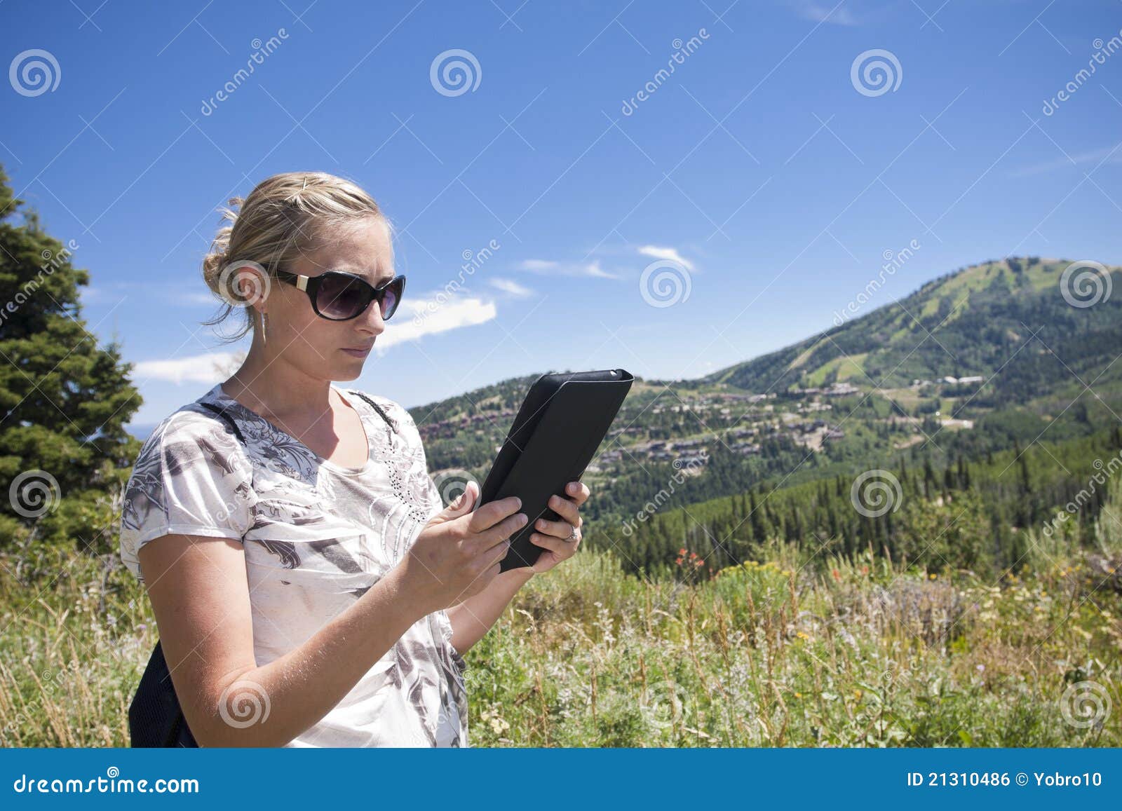 Woman Using Tablet Computer Outdoors Stock Photo - Image of technology ...