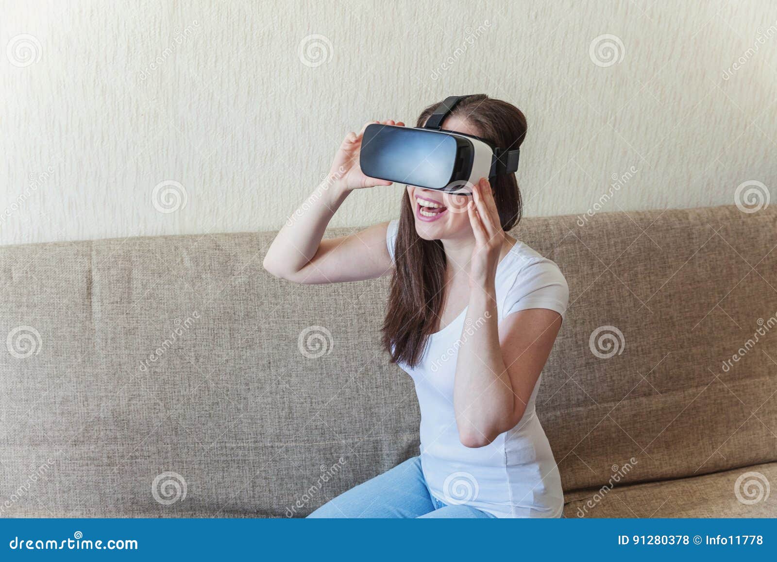 Woman using VR headset stock photo. Image of experiencing - 91280378
