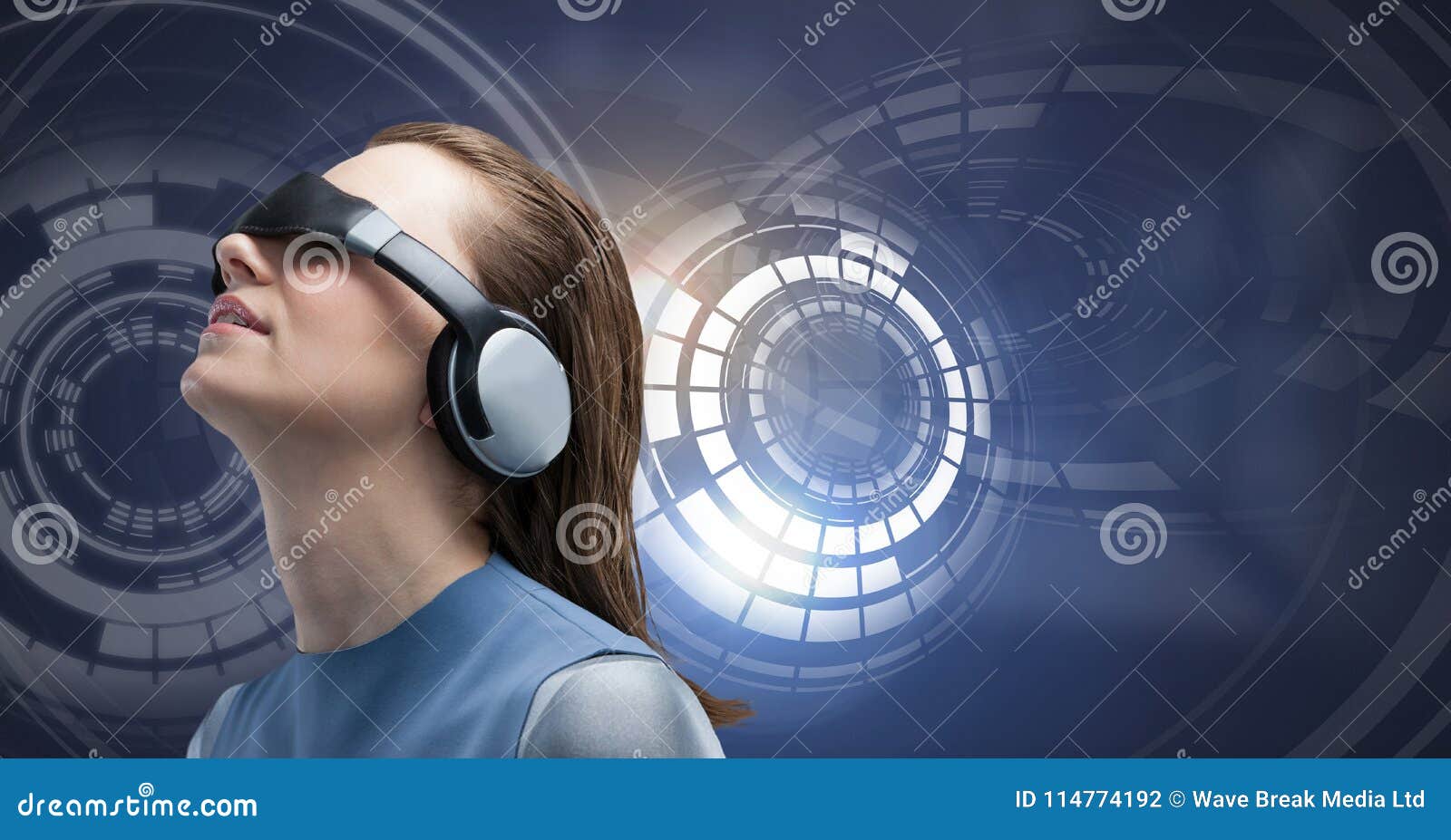 Woman with Virtual Reality Headset and Glowing Circle Technology ...
