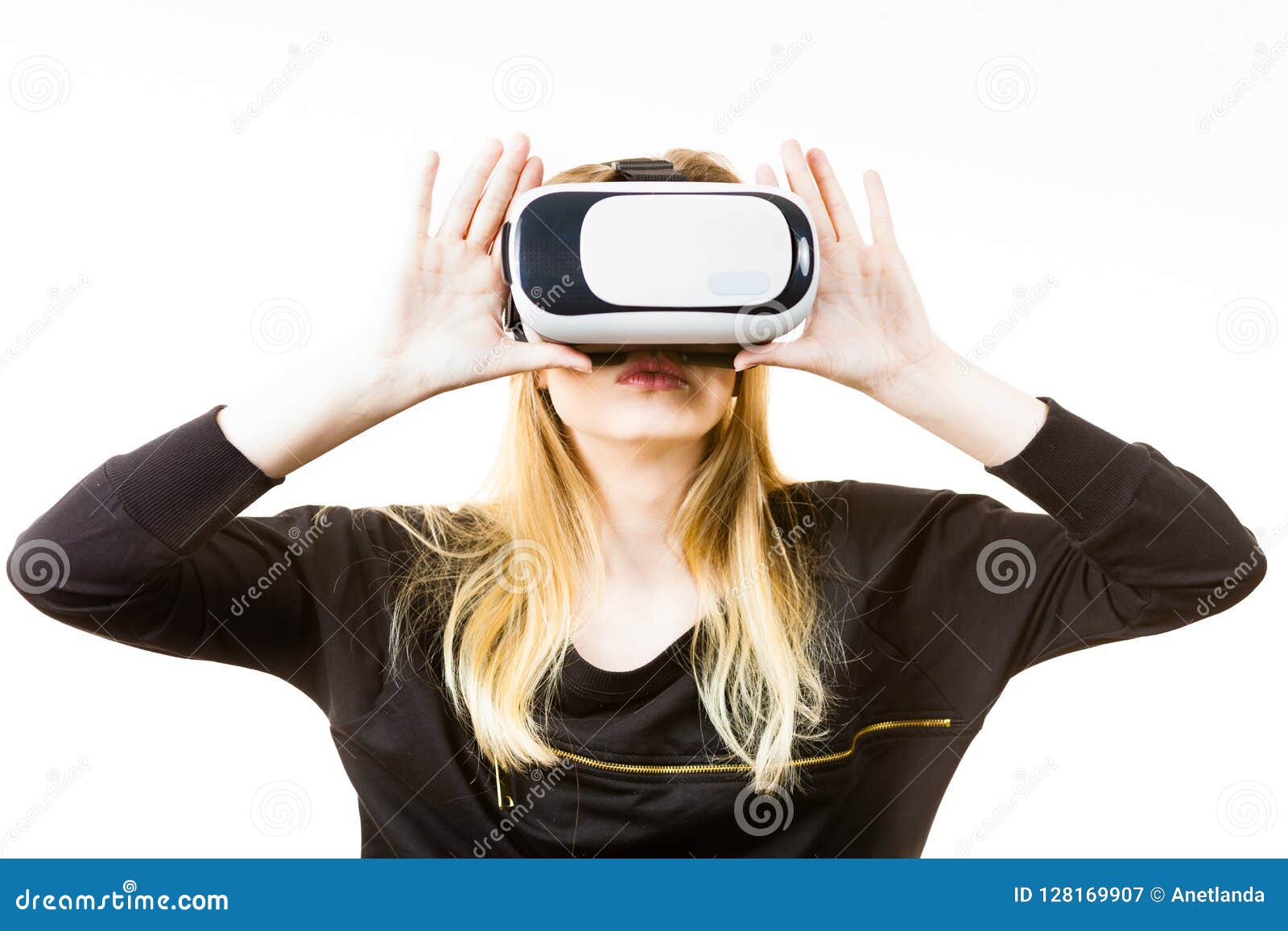 Woman wearing VR goggles stock image. Image of innovation - 128169907