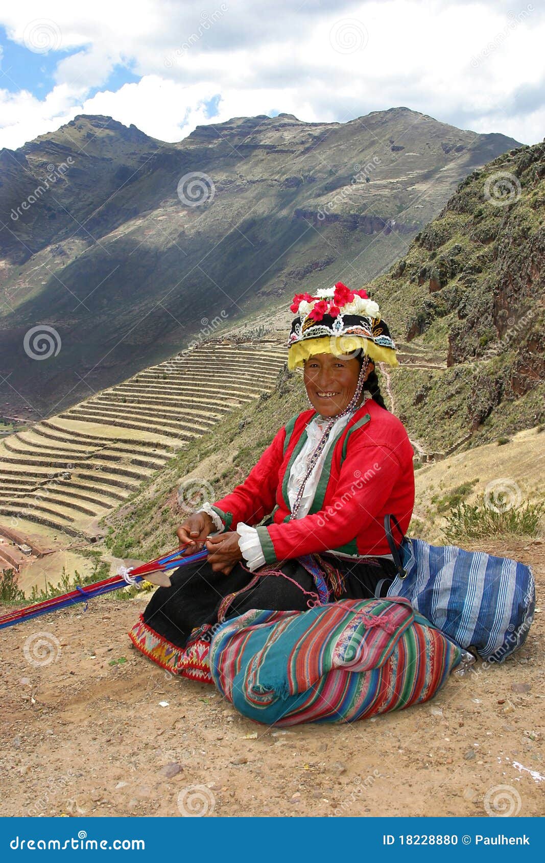 Woman weaving in Peru editorial image. Image of hill - 18228880