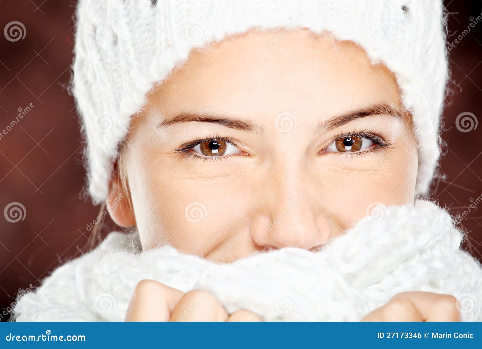 Woman in Wool Sweater and Cap Stock Photo - Image of health, care: 27173346