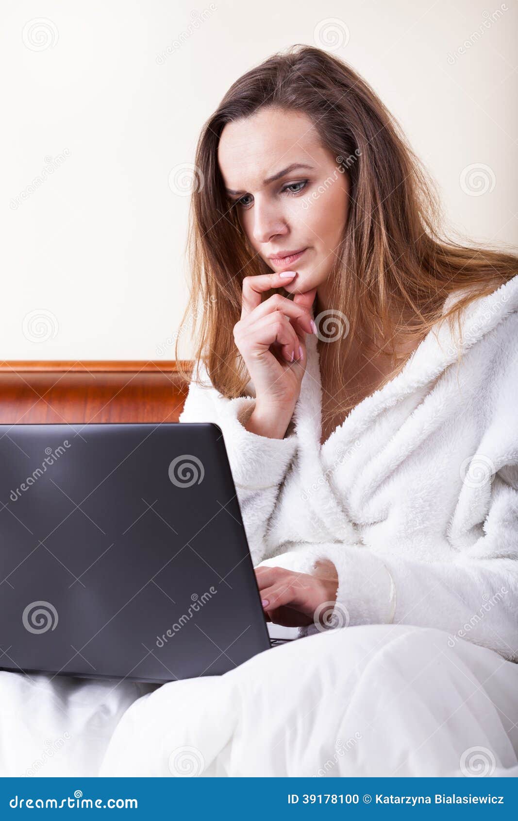Woman Working in Bed with Laptop Stock Photo - Image of beautiful ...