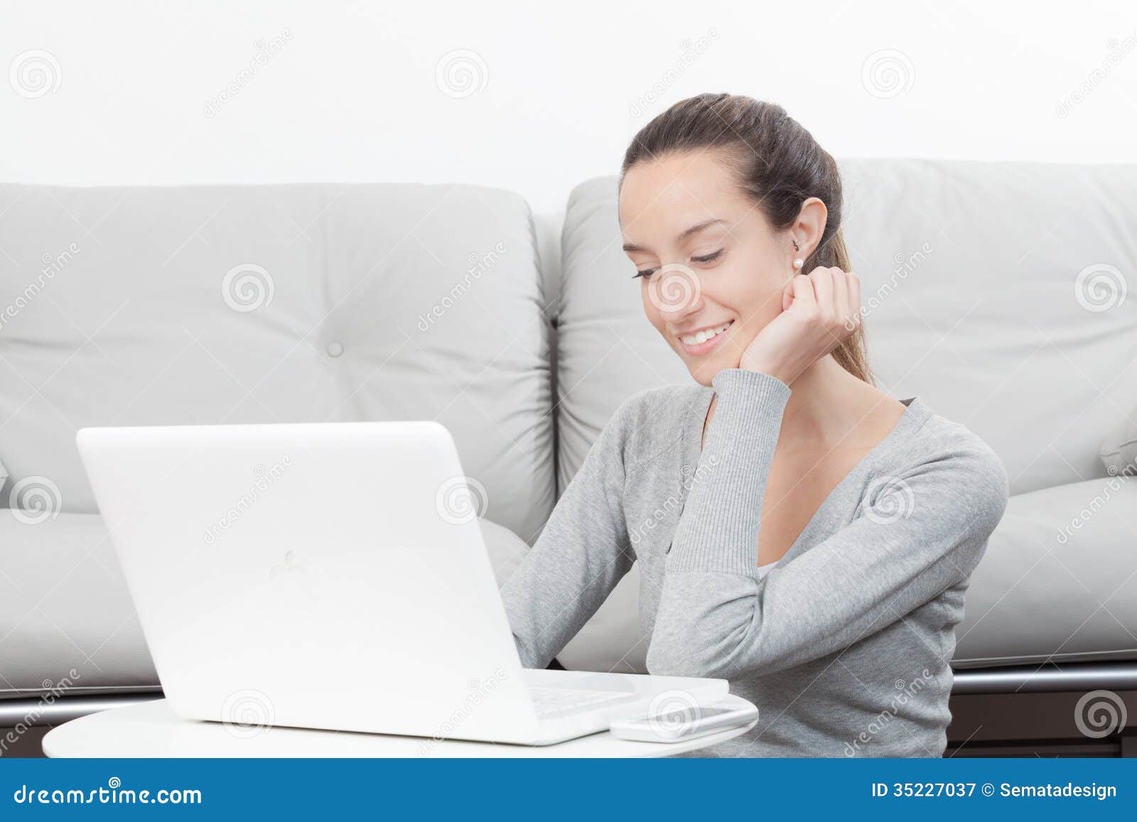 Woman working at home stock image. Image of ideas, people - 35227037