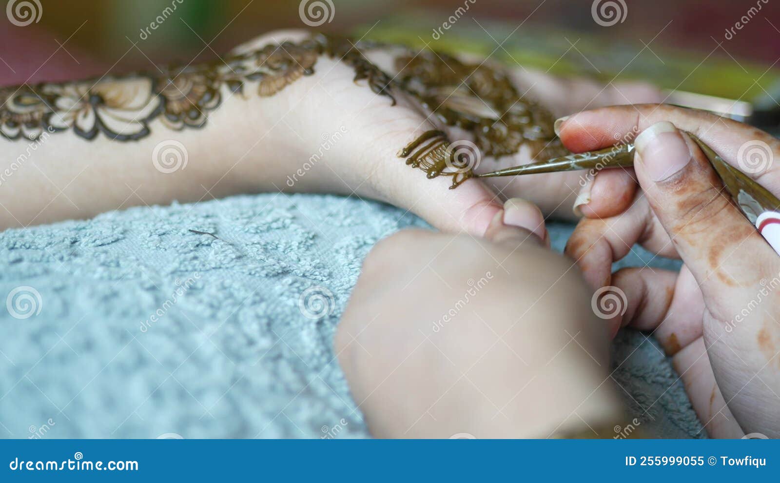 Women Applying Henna on Hand Stock Video - Video of tradition, tint ...