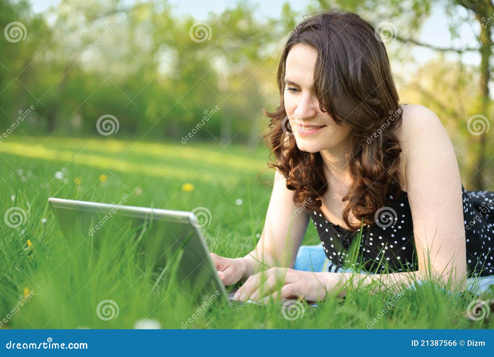 Women with computer stock photo. Image of activity, enjoymant - 21387566