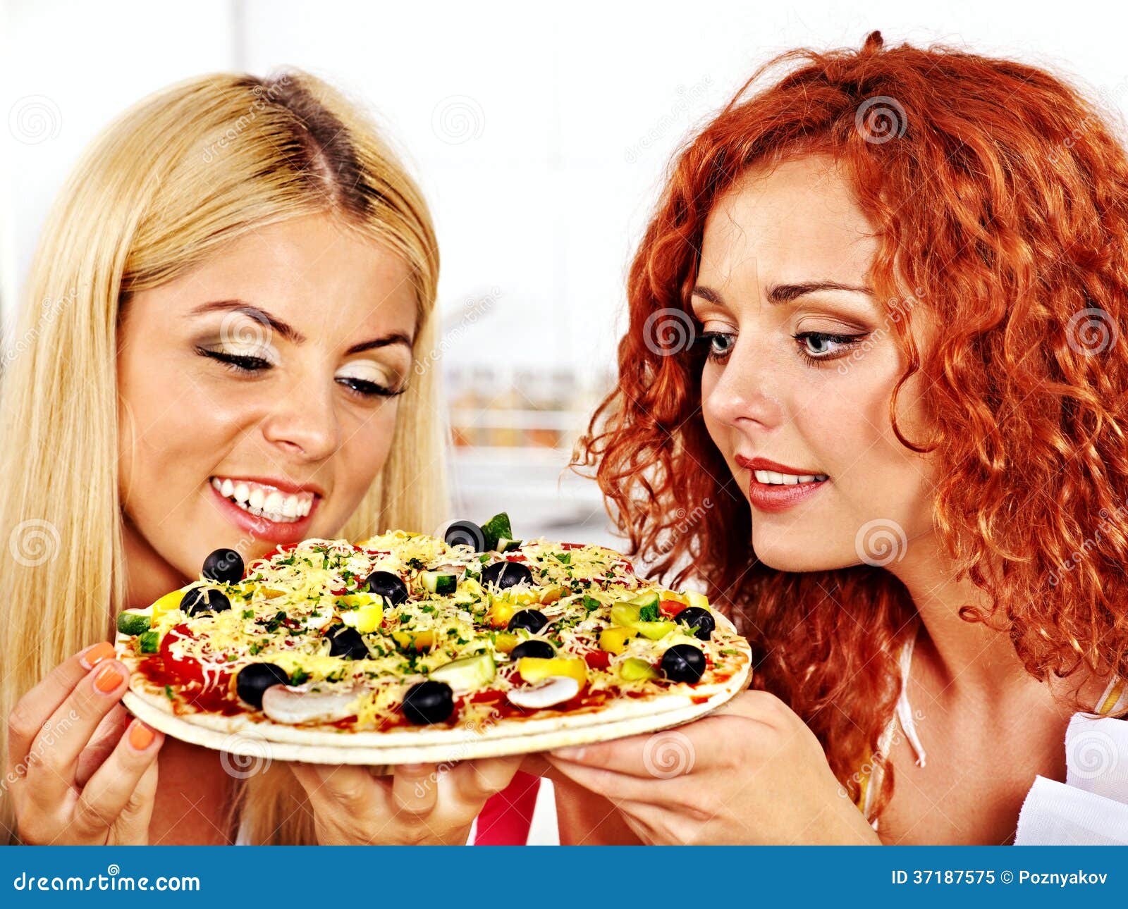 Women cooking pizza. stock image. Image of beauty, flour - 37187575