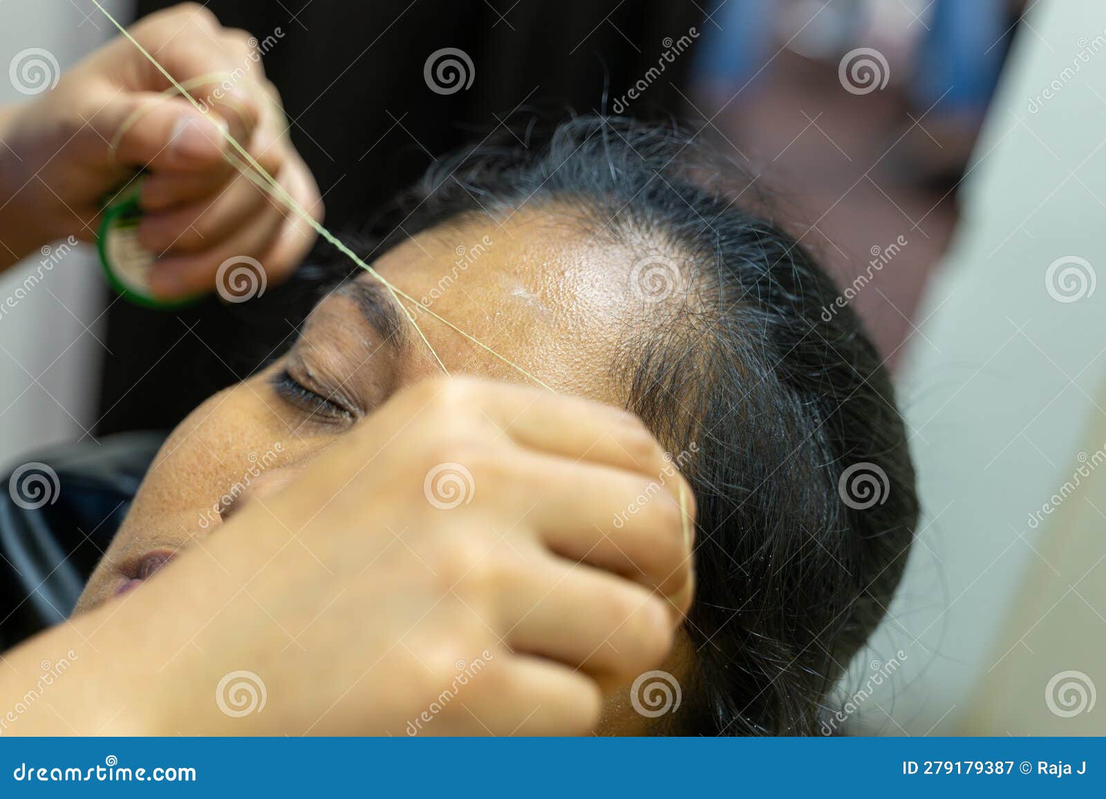 Eyebrow Threading - Epilation Procedure For Brow Shape Correction Stock ...