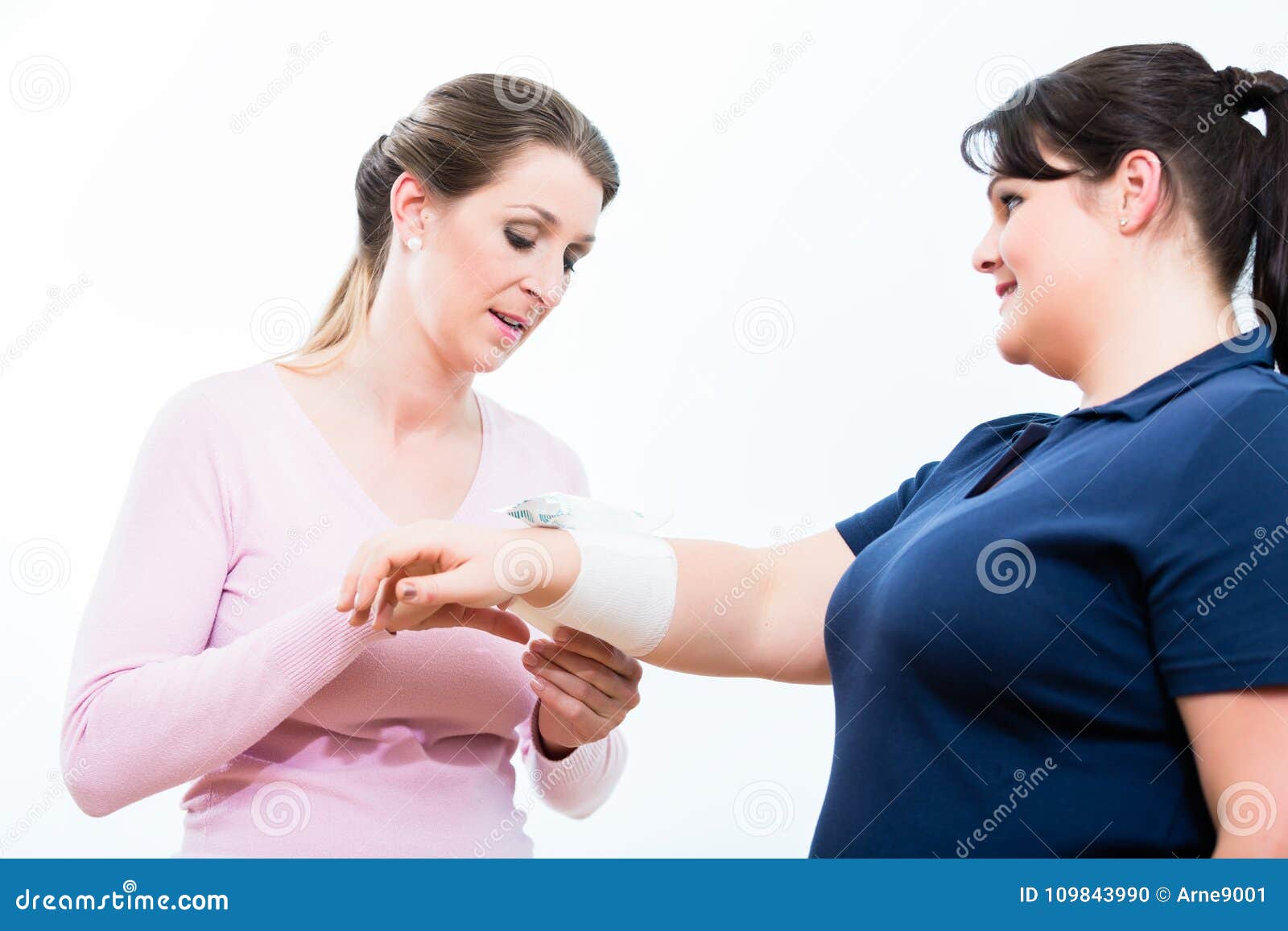 Women in First Aid Course Learning To Apply Bandages Stock Photo ...