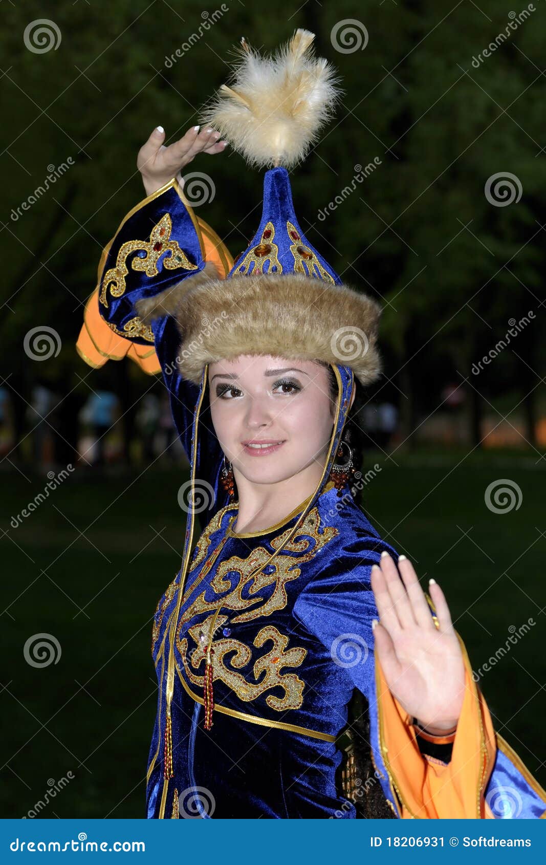 Women Folk Dance Performance Editorial Photo - Image of ecstatic ...
