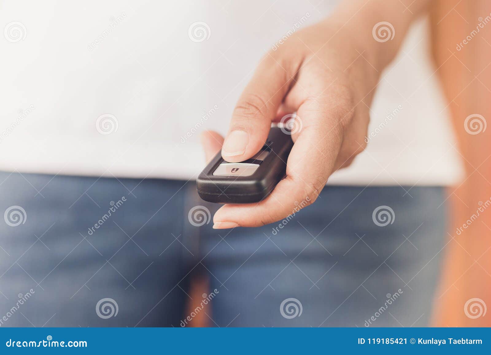 Women Hand Holding Car Remote Control Key Stock Image - Image of ... Women Hand Holding Car Remote Control Key Stock Image - Image of ...