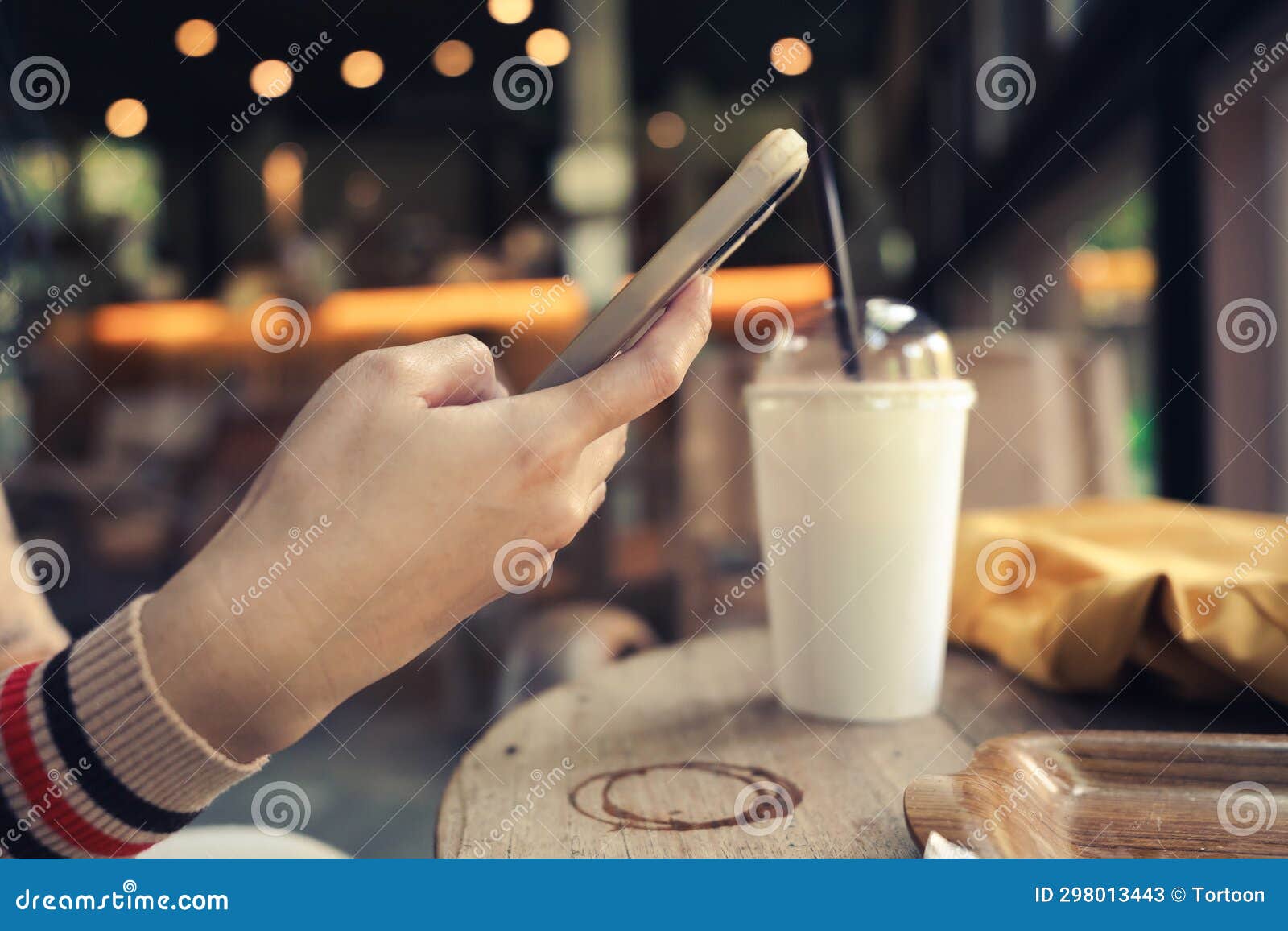 Women Hand Playing Phone in Coffee Shop Stock Image - Image of cafe ...