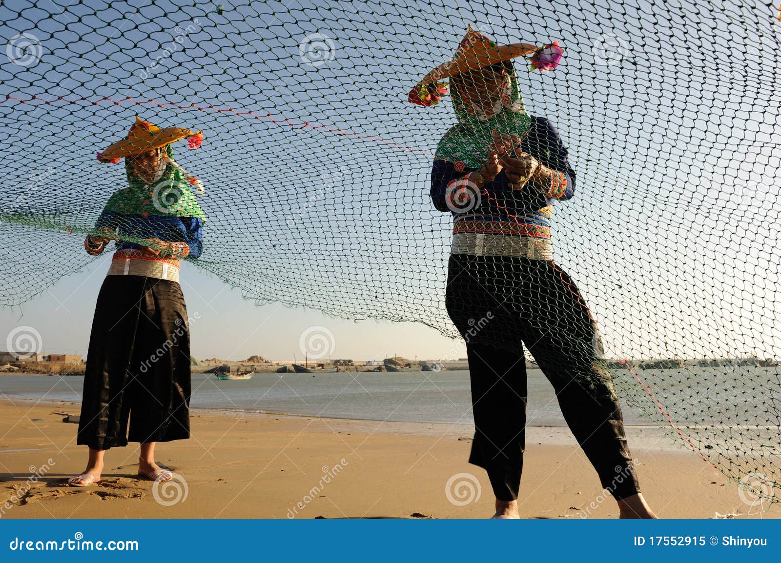 The Women of Hui an editorial image. Image of waist, travel - 17552915