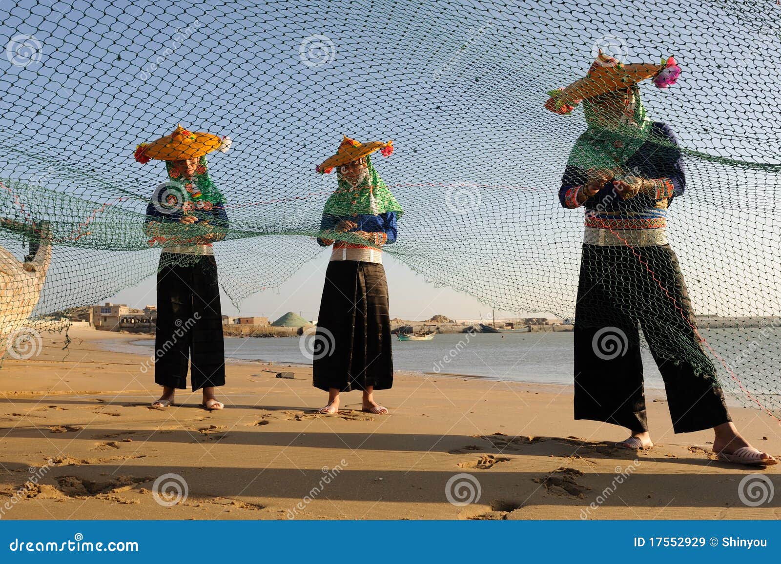 The Women of Hui an editorial stock image. Image of scarf - 17552929