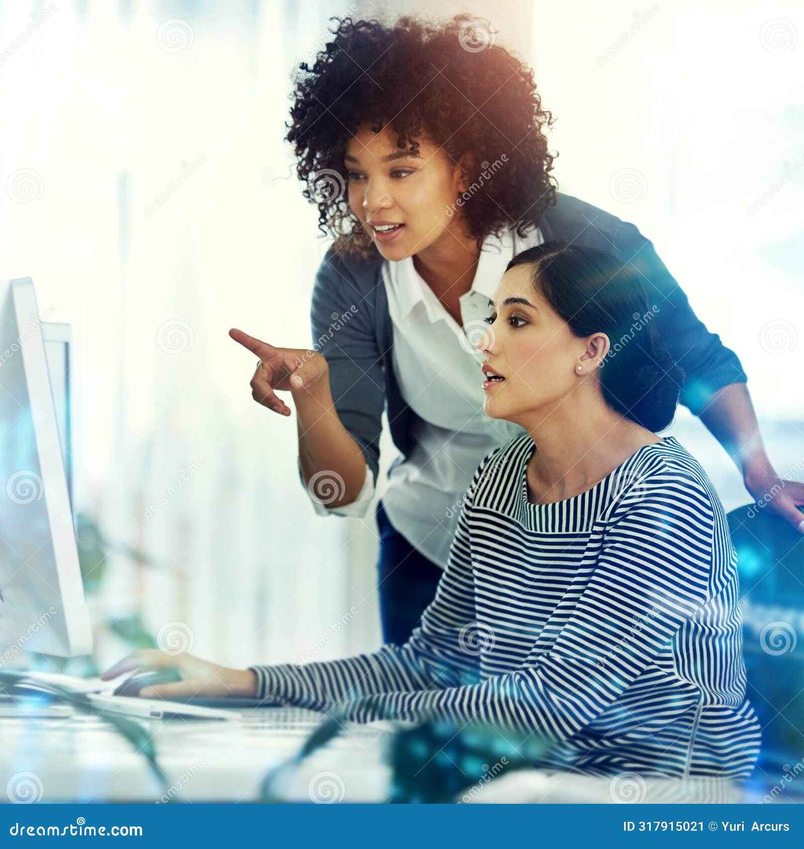 Women, Office and Computer for Research with Teamwork and Collaboration ...