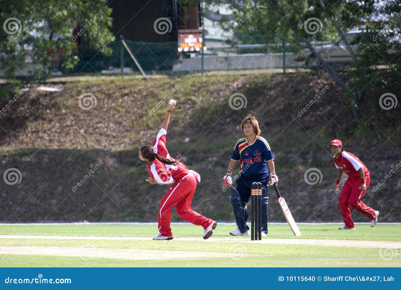 Women s Cricket Action editorial image. Image of play - 10115640