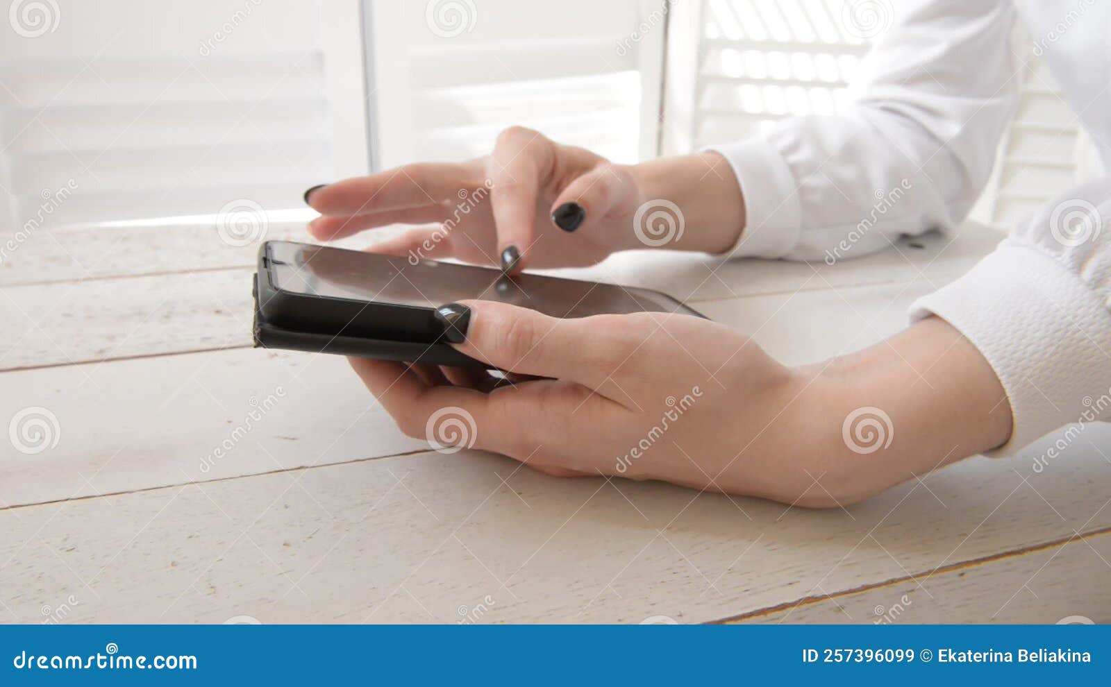 Women S Hands Type in the Phone, the Concept of Online Communication ...