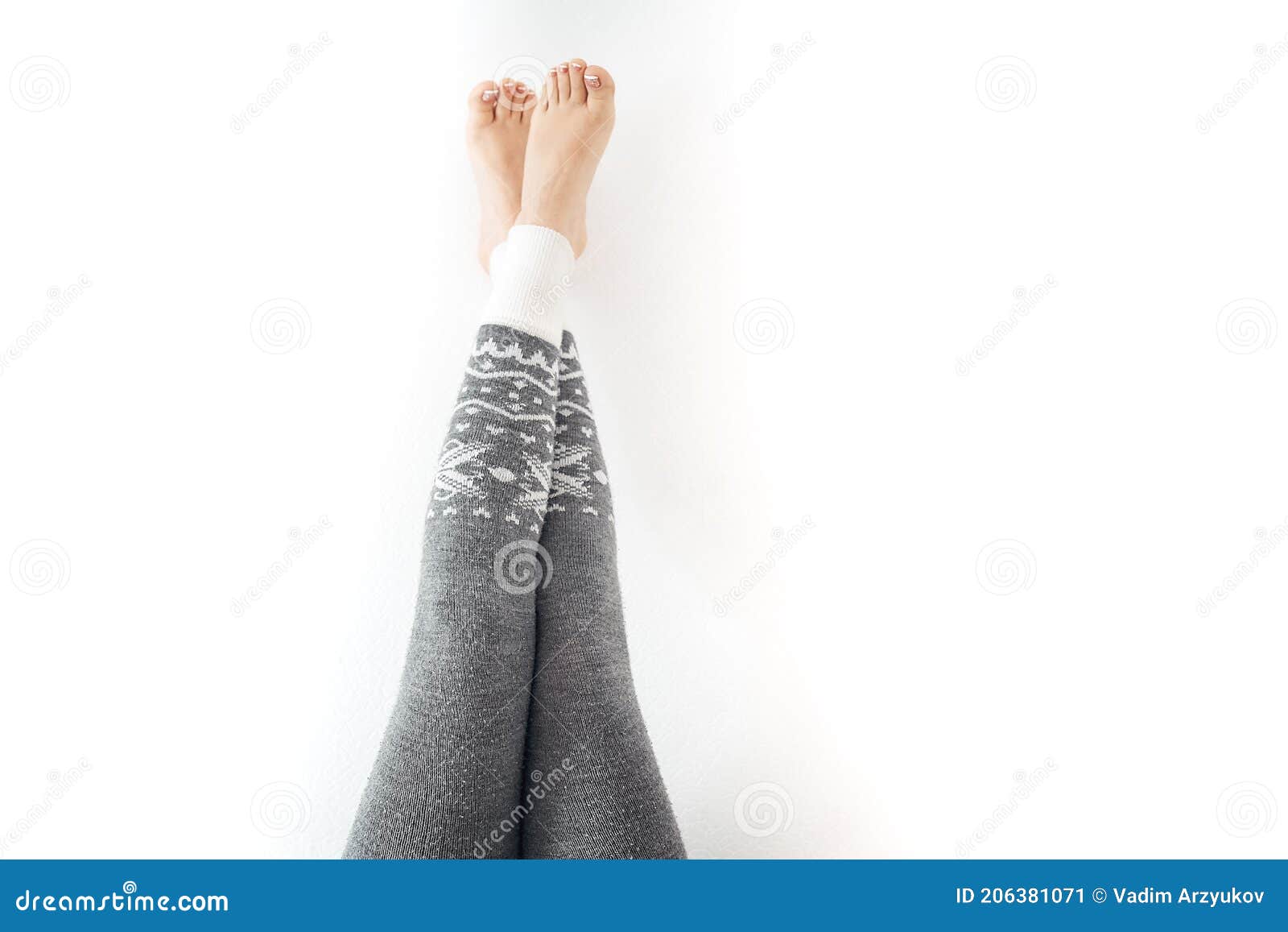 Women`s Legs in Warm Wool Leggings Stock Image - Image of fabric, legs ...