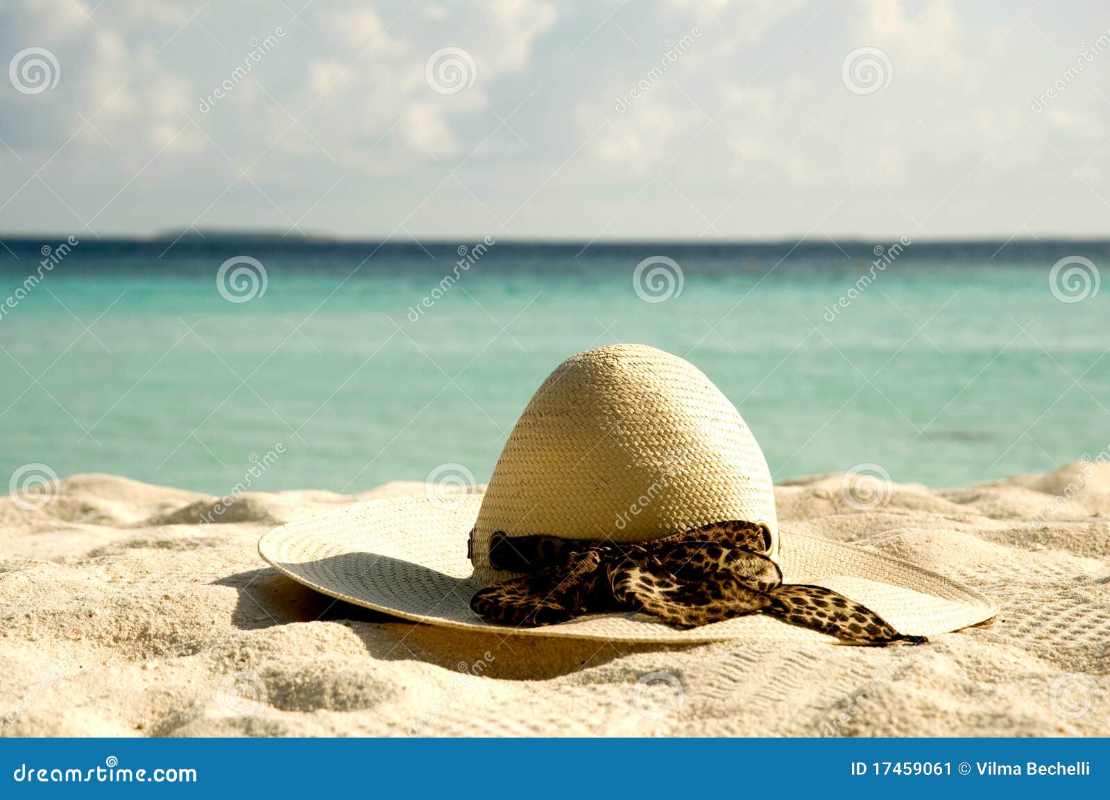 Women S Sun Hat on the Sand Stock Image - Image of holiday, paradise ...