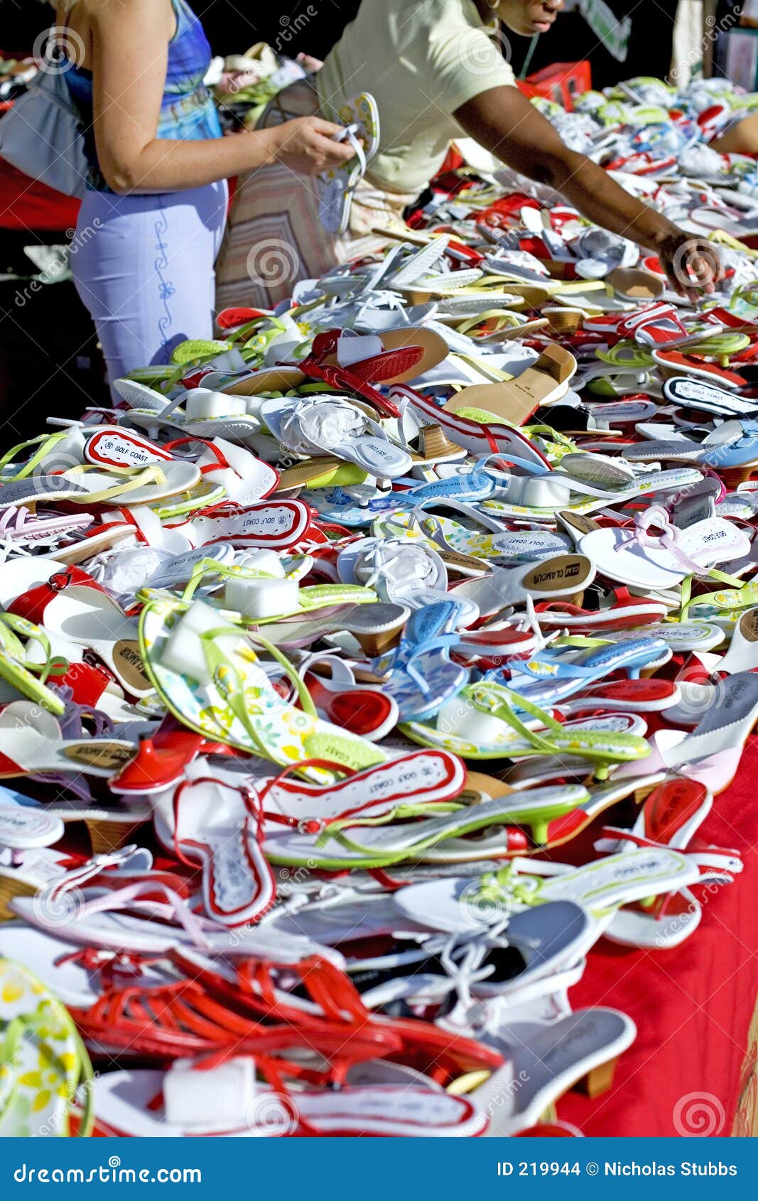 Women Shopping at a Spanish Market Stock Photo - Image of market ...