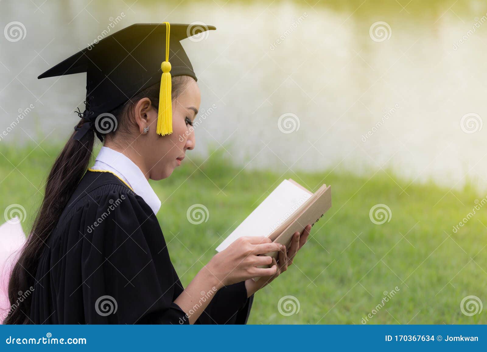 Women Student Graduate Reading Book Stock Photo - Image of asian, crowd ...