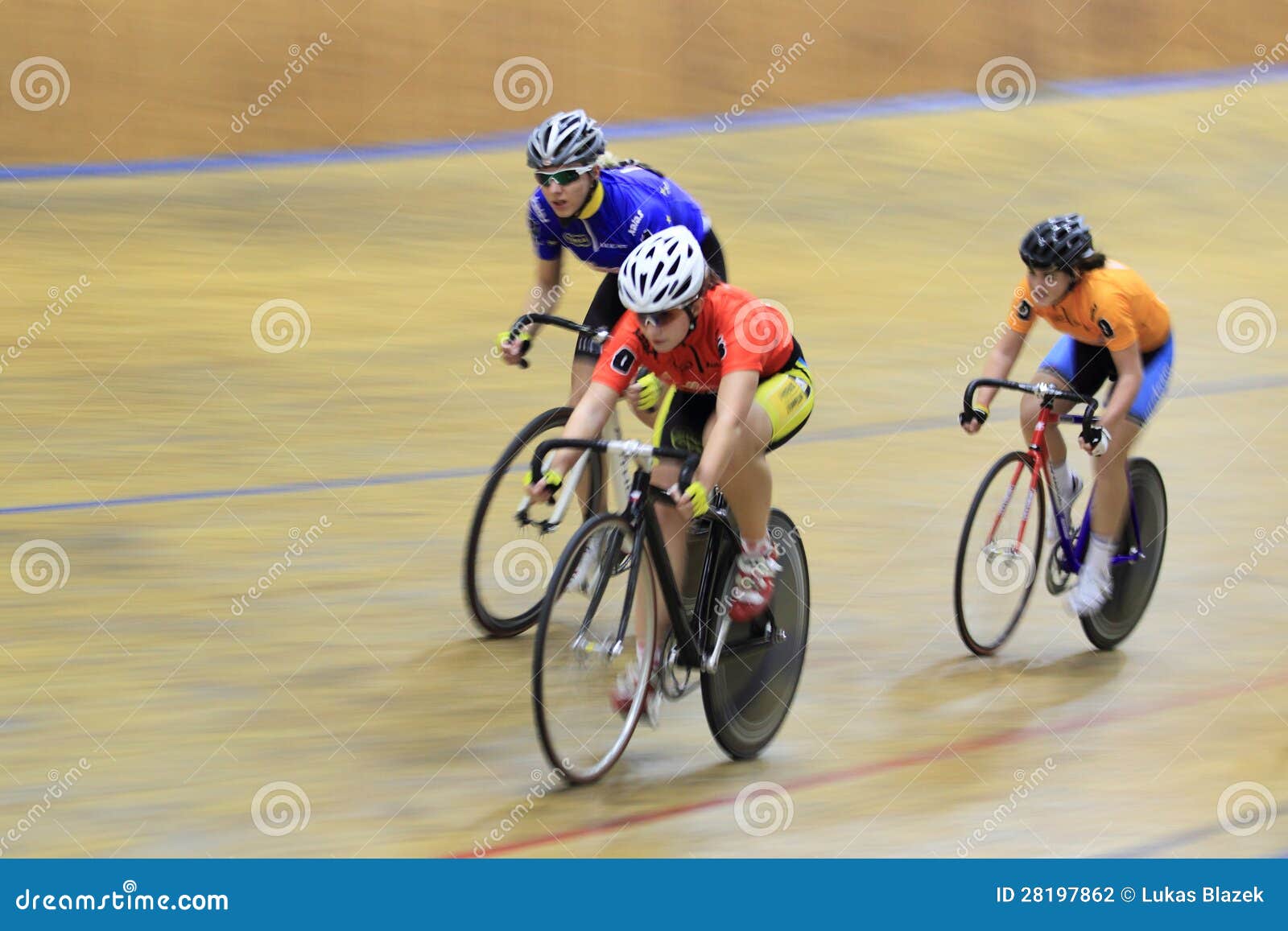 Women in track cycling editorial photography. Image of cycling - 28197862
