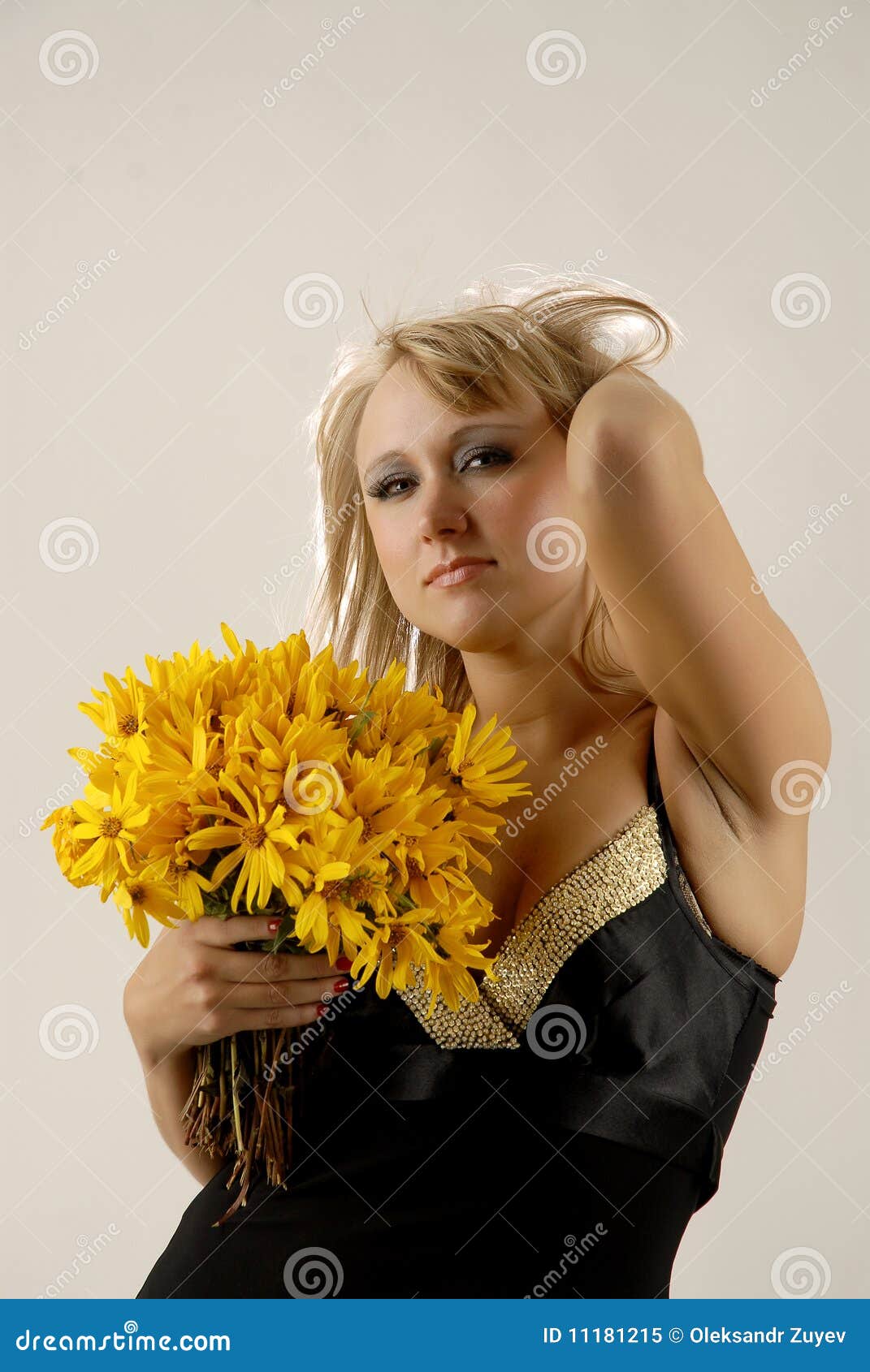 Women with yellow flowers stock image. Image of bouquet - 11181215