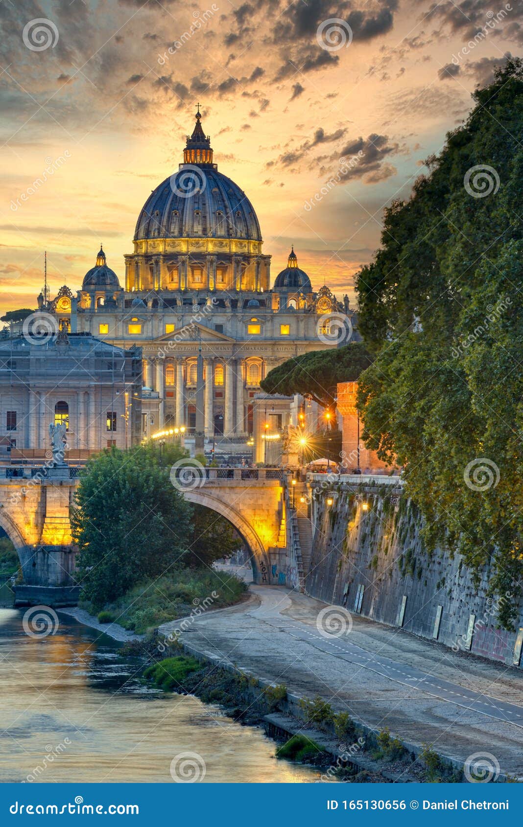 Wonderful View of St Peter Cathedral, Rome, Italy. Sunset Light ...