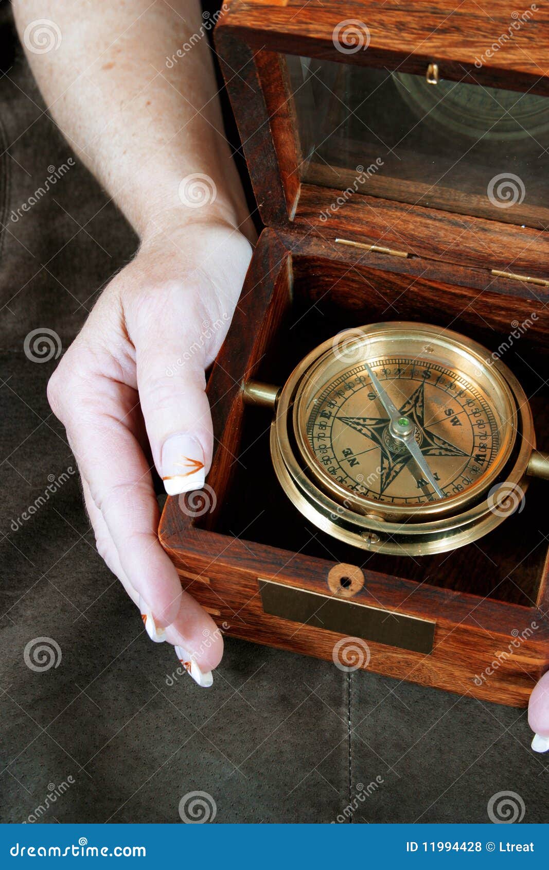 Wood box compass stock photo. Image of gold, measurement - 11994428