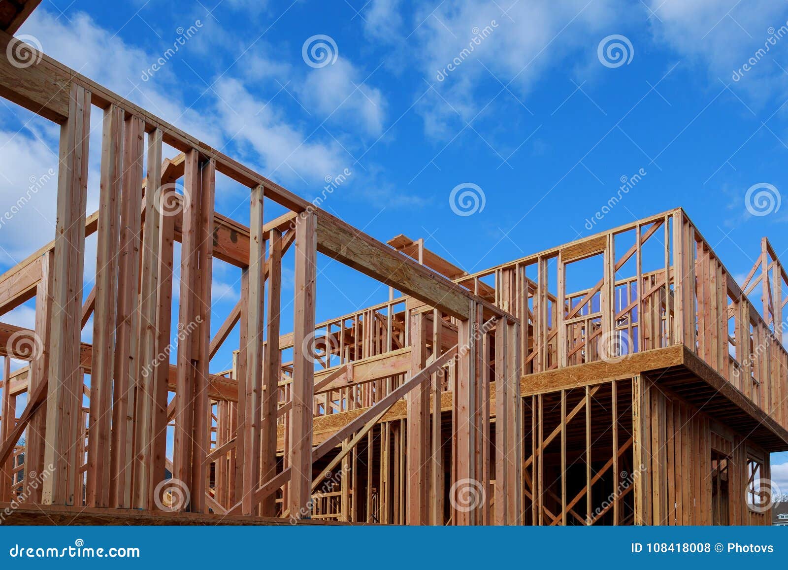 Wood Building Frame at Multi-Family Housing Construction Site Stock ...
