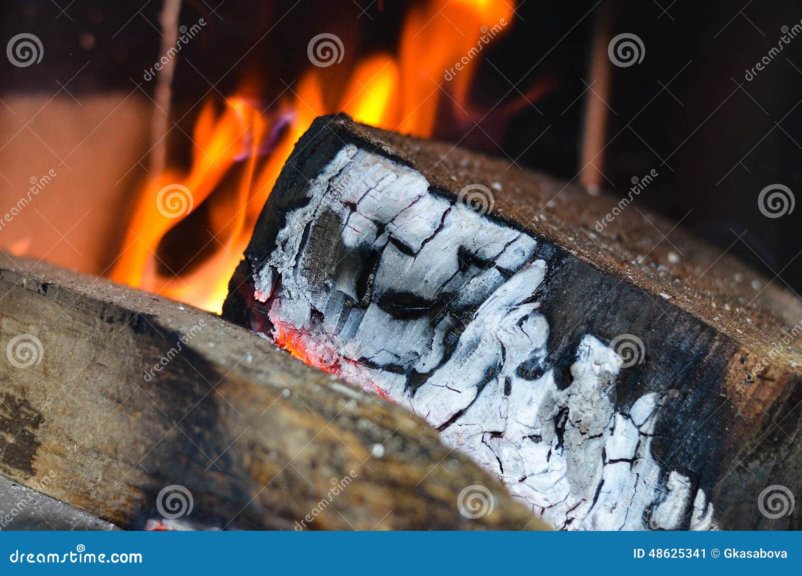 Wood burning on fire stock image. Image of fire, close - 48625341