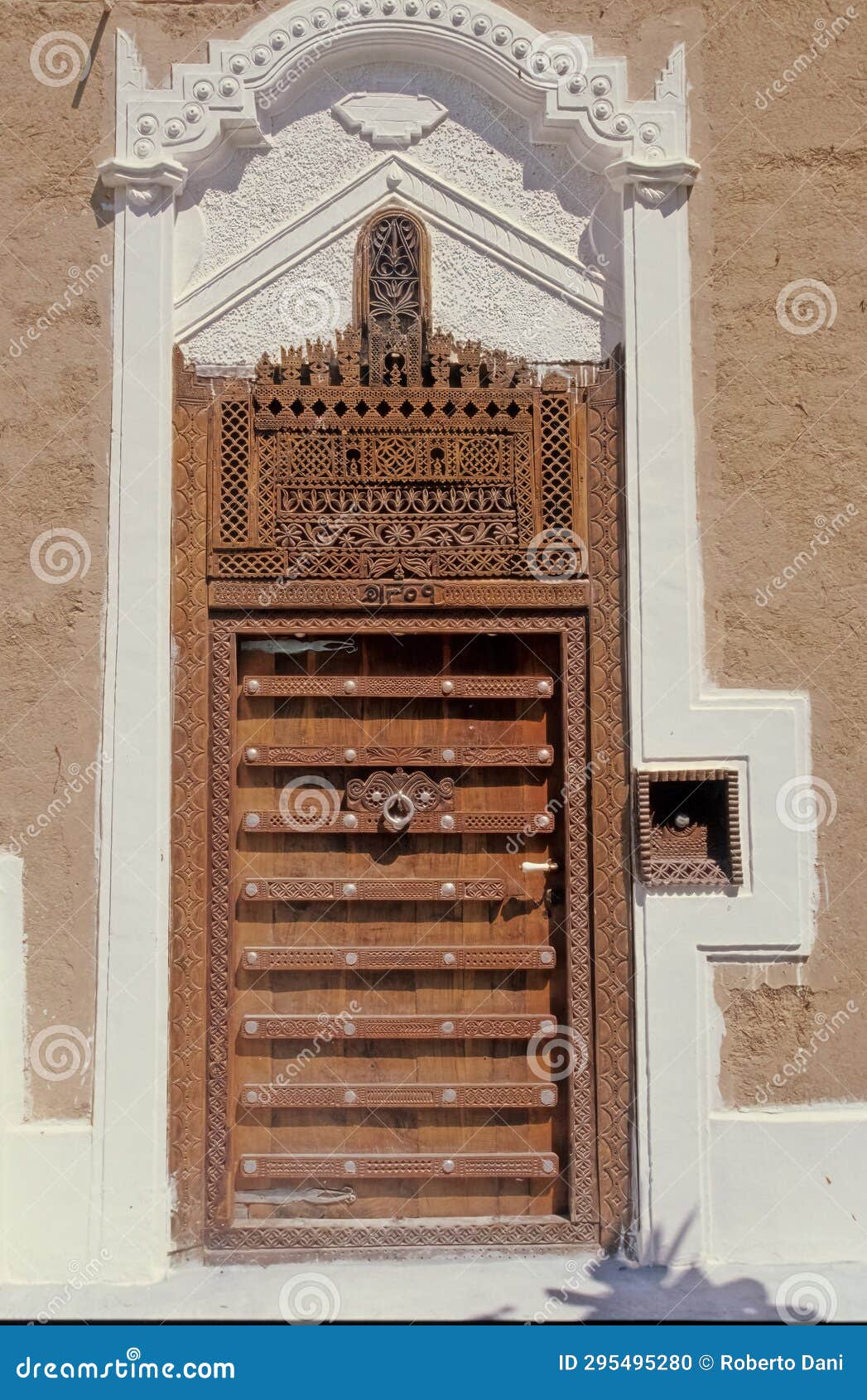 Wood carved windows Seyun stock photo. Image of hadhramaut - 295495280