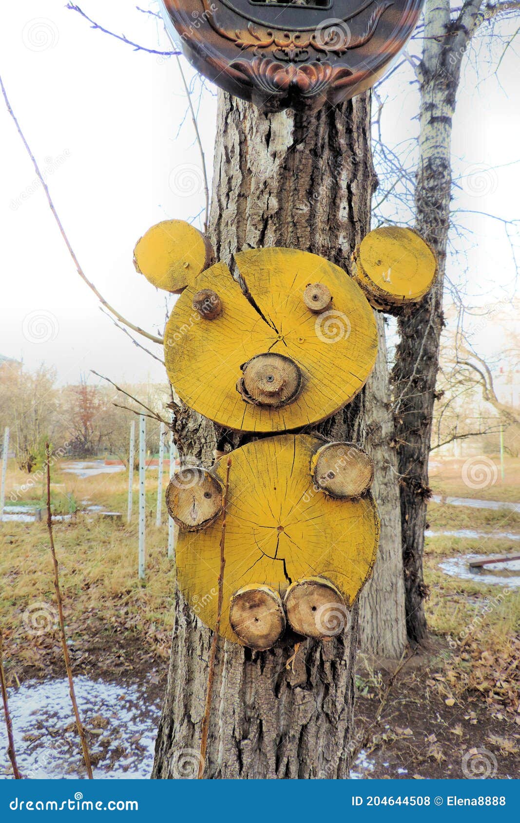 Wood Carving Funny Taddy Bear with Funny Face Stock Photo - Image of ...