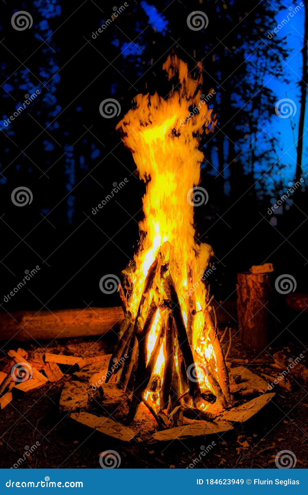A wood fire stock image. Image of environment, flame - 184623949