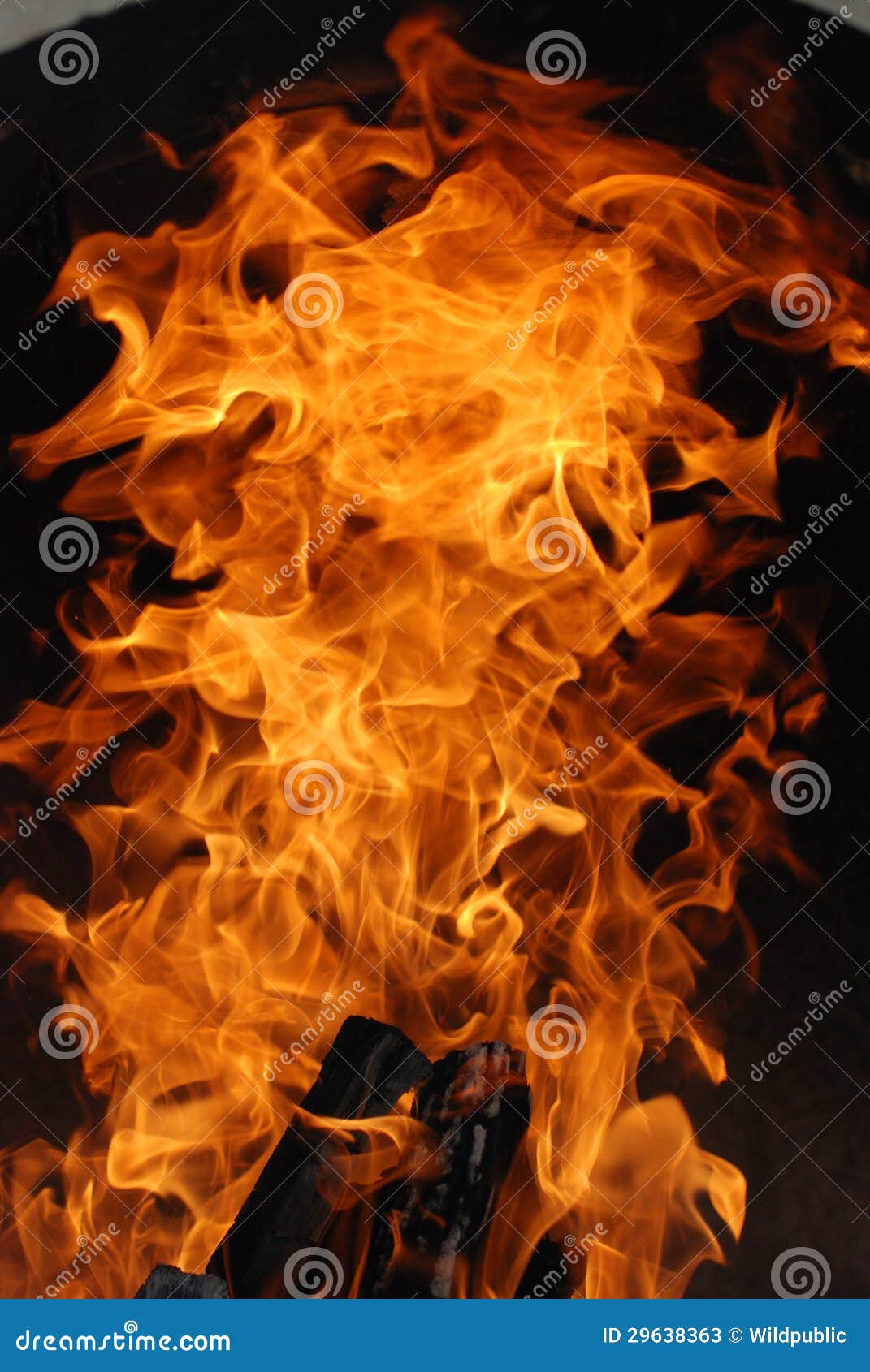 Wood fire inside oven stock image. Image of texture, flame - 29638363