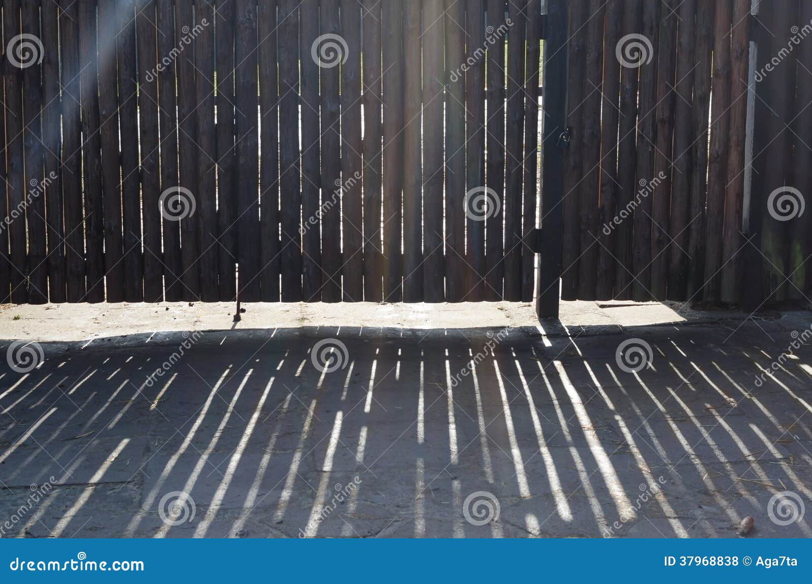 880 Gate Beams Stock Photos - Free & Royalty-Free Stock Photos from ...