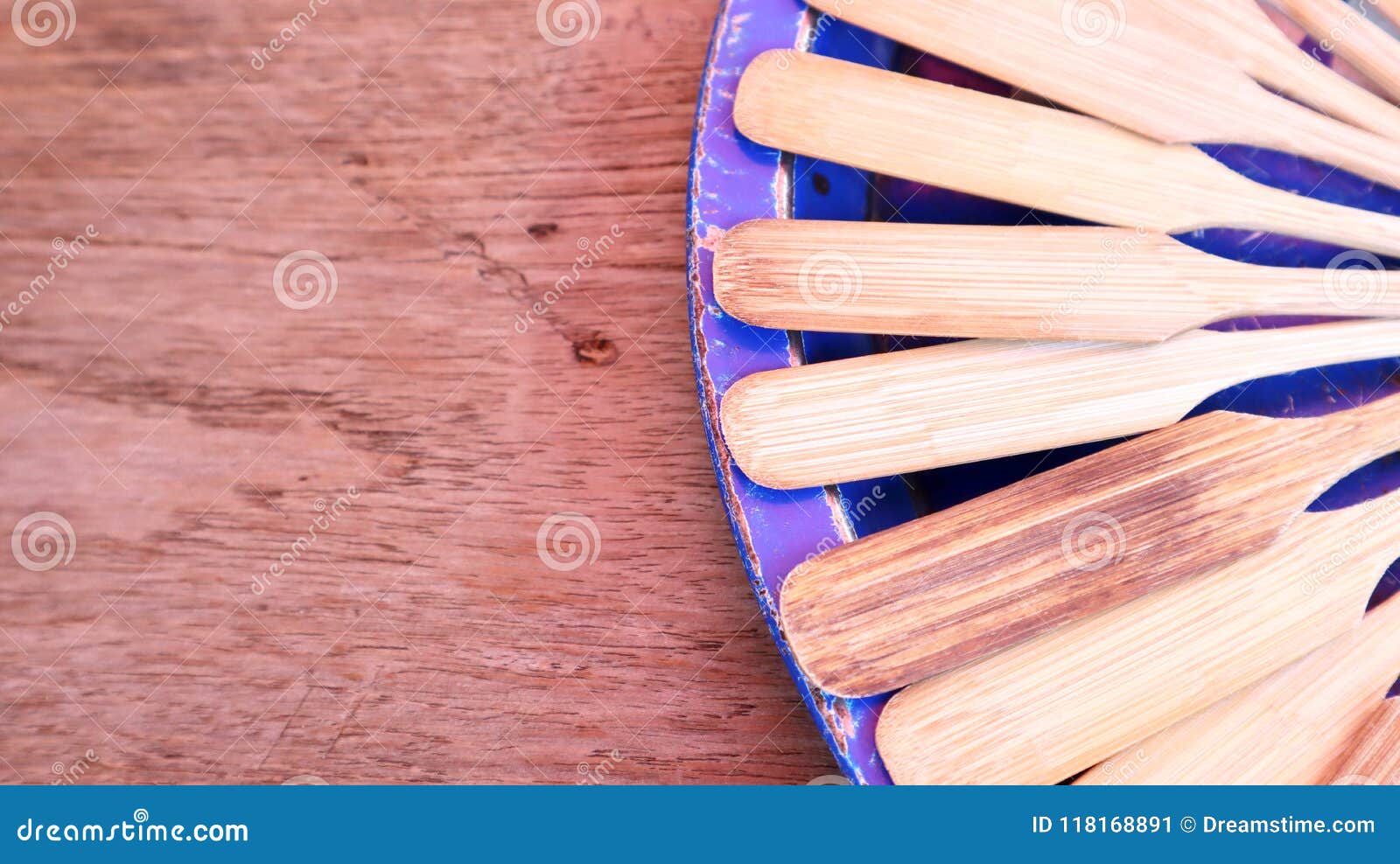 The Wood Spatula on the Table Stock Image - Image of line, thailand ...