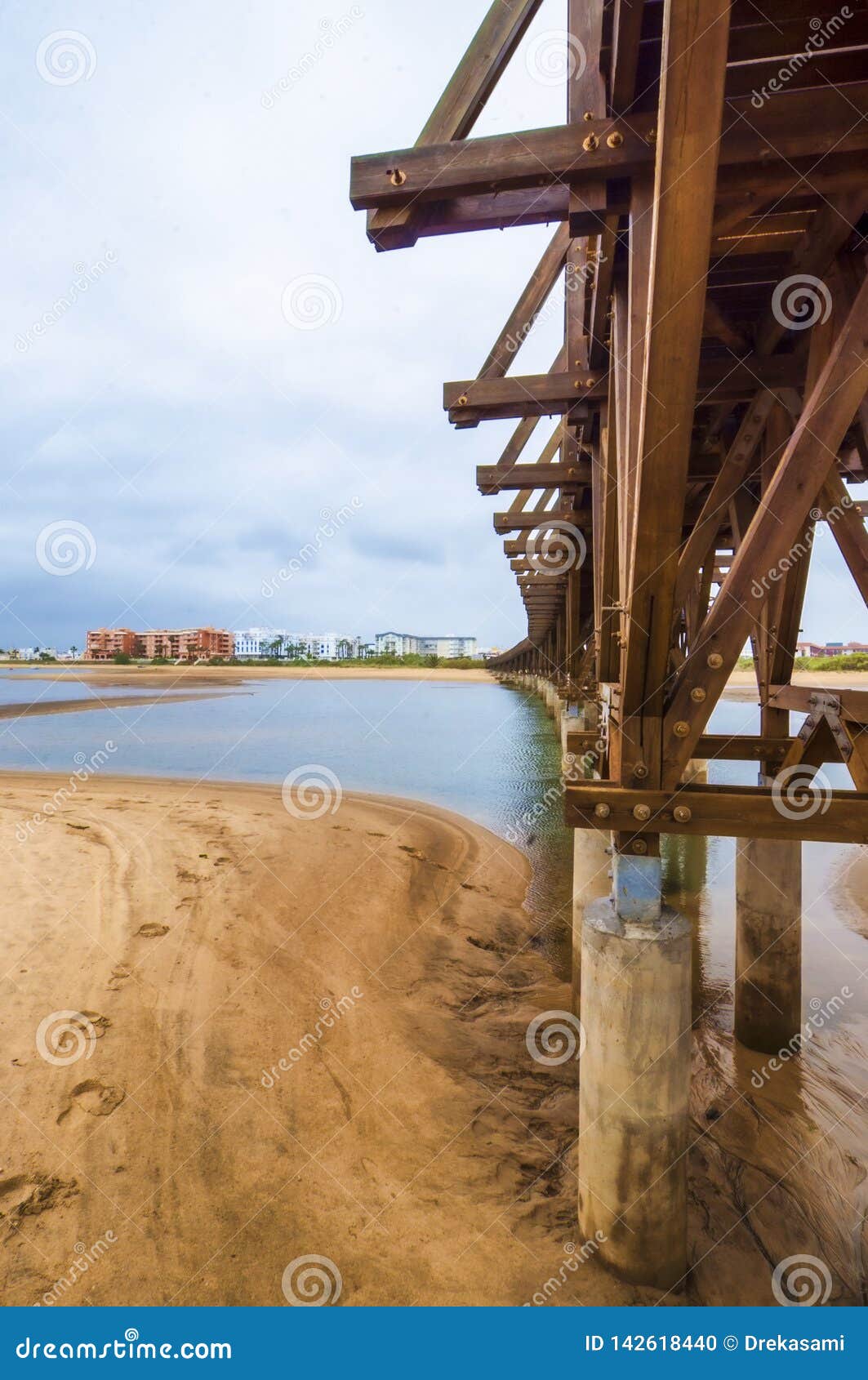 Woodbridge stock photo. Image of light, back, dramatic - 142618440