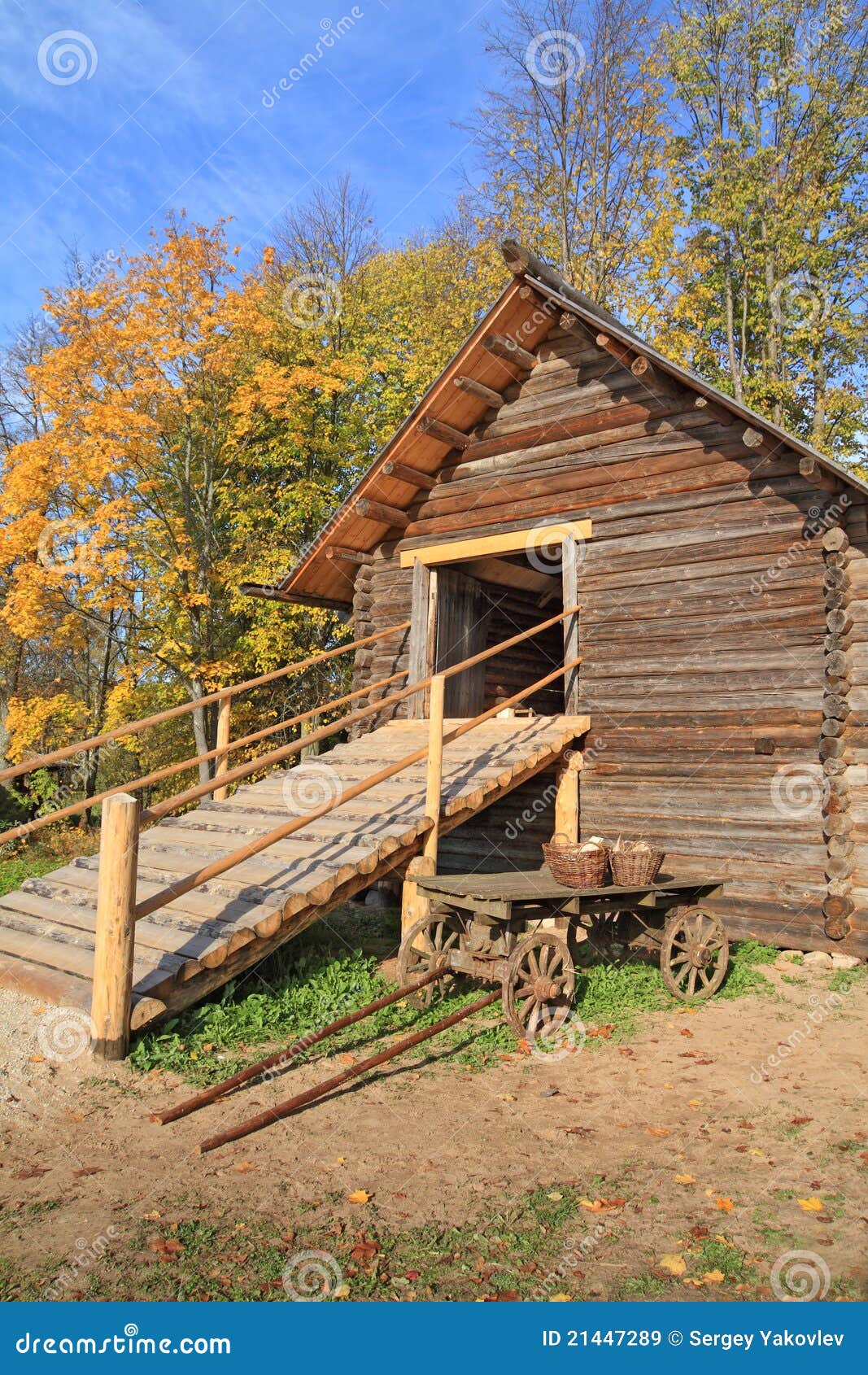 Wooden barn stock image. Image of rustic, antique, fashioned - 21447289